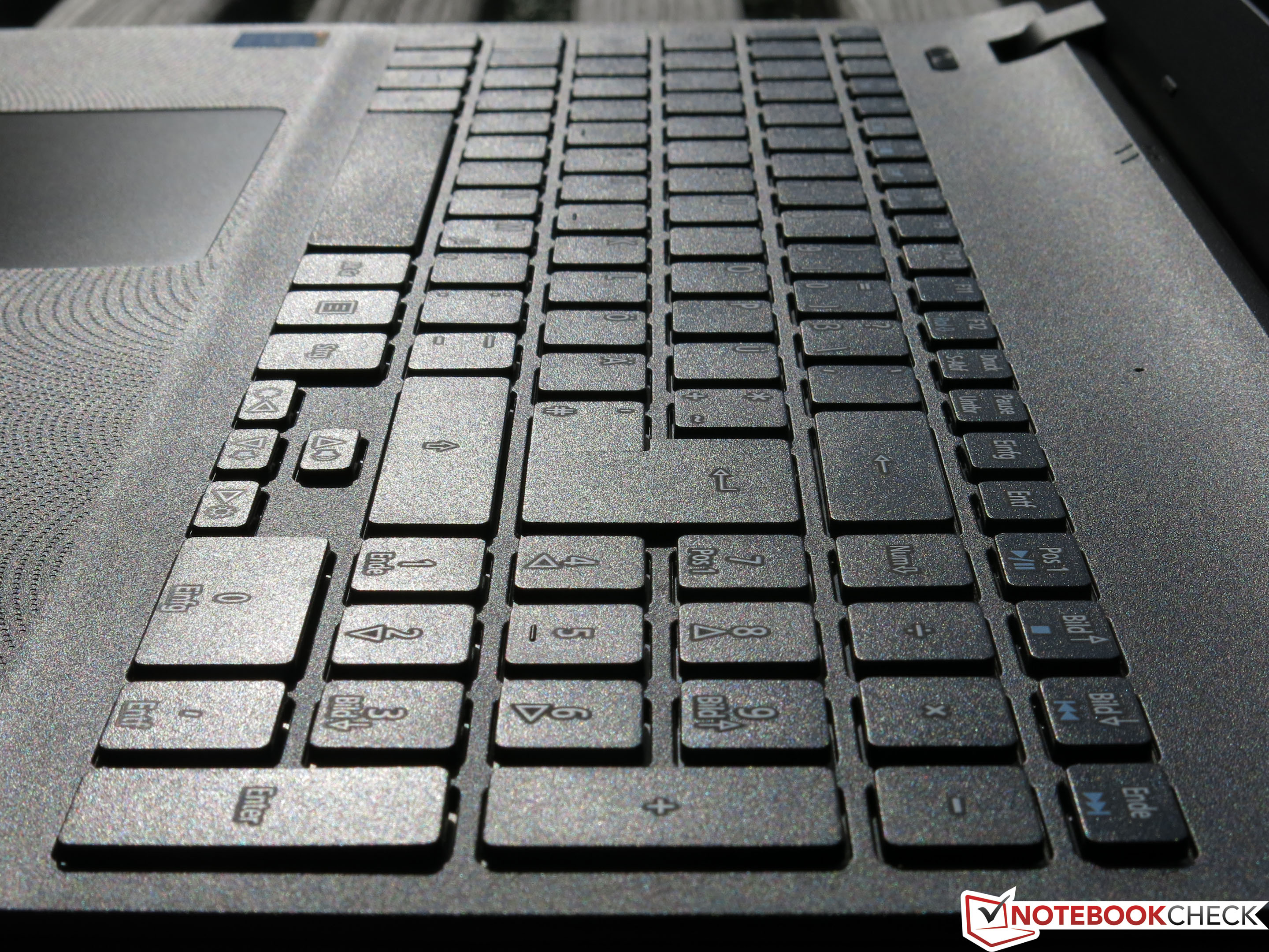 Acer Aspire E15 Start ES1-512-P1SM Notebook Review - NotebookCheck.net ...