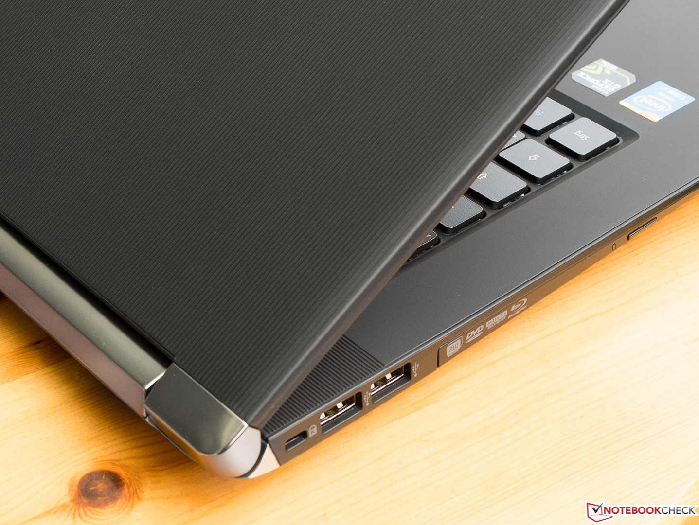 Acer Aspire V17 Nitro (VN7-791G-759Q) Notebook Review - NotebookCheck ...