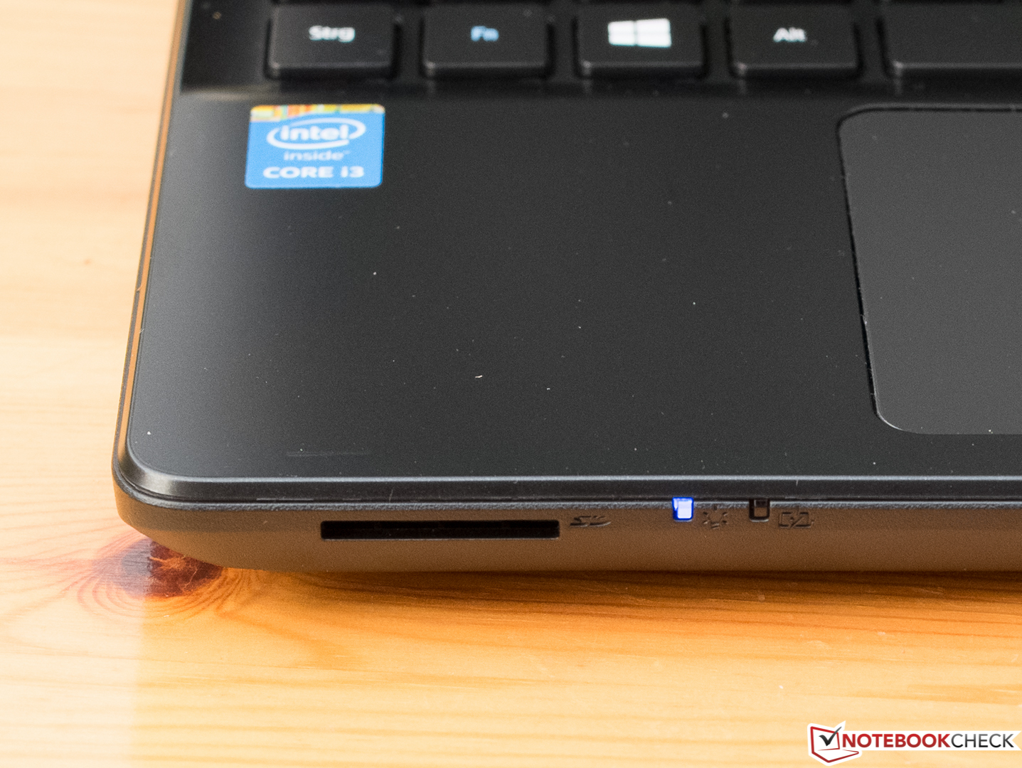 Acer TravelMate P256-M-39NG Notebook Review - NotebookCheck.net Reviews
