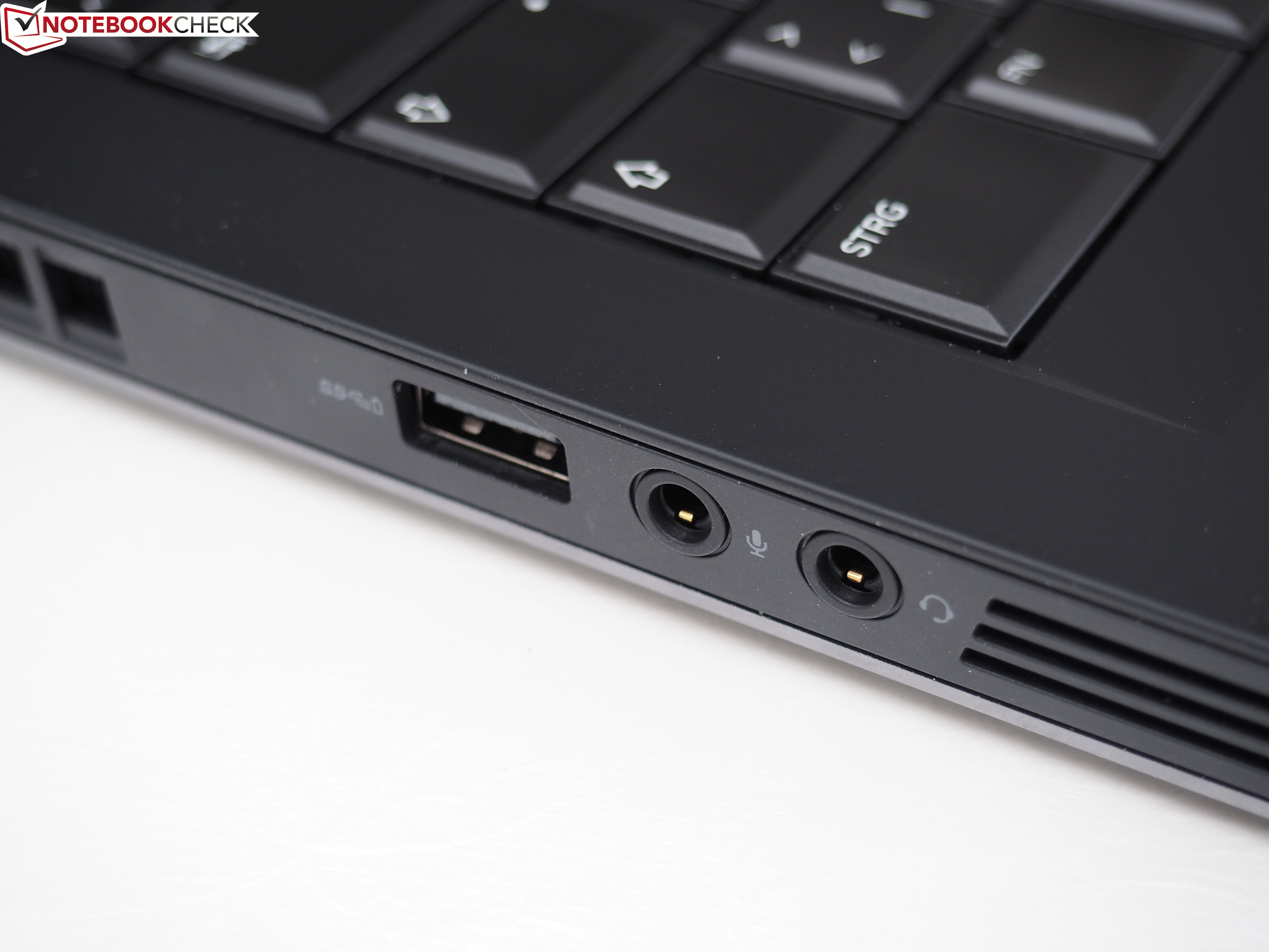 Alienware 13 R3 Notebook Review - NotebookCheck.net Reviews