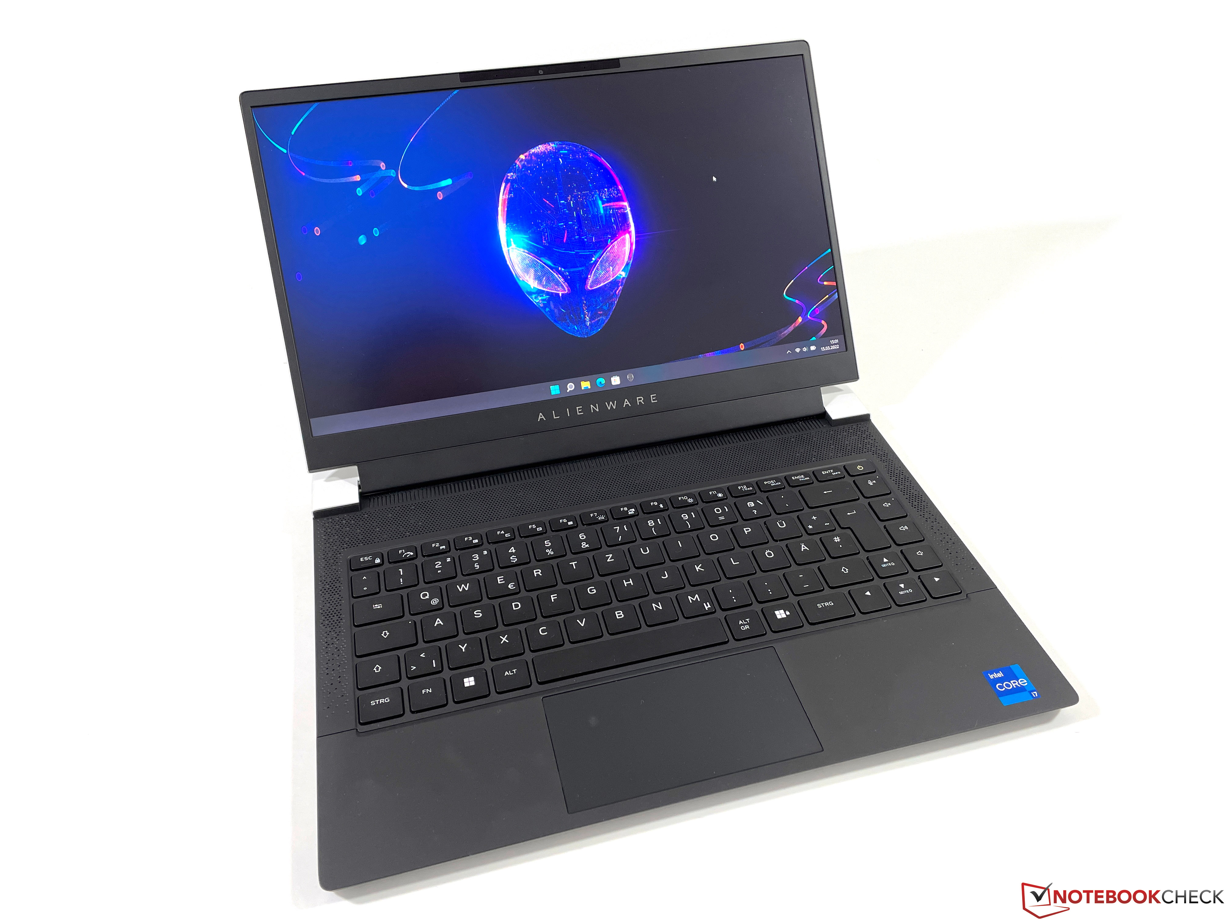 The new Alienware x14 is almost too thin for a Gaming Laptop ...