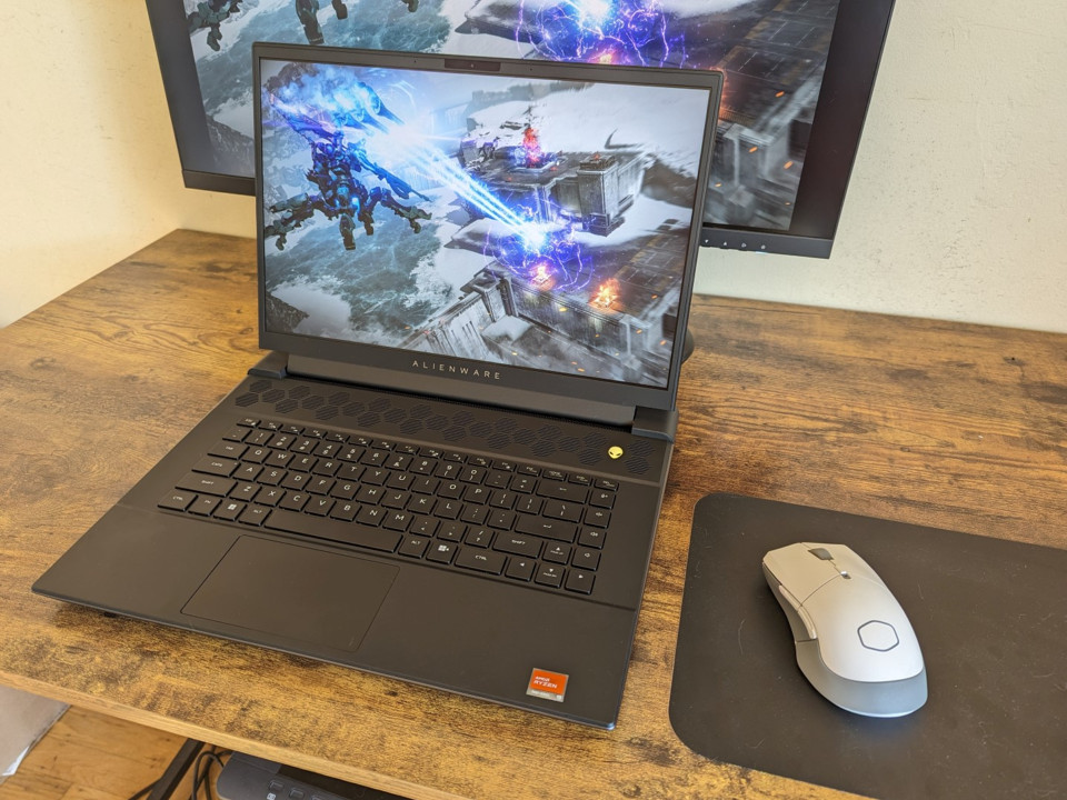 AMD Ryzen 9 7845HX performance debut: Alienware m16 R1 laptop review ...