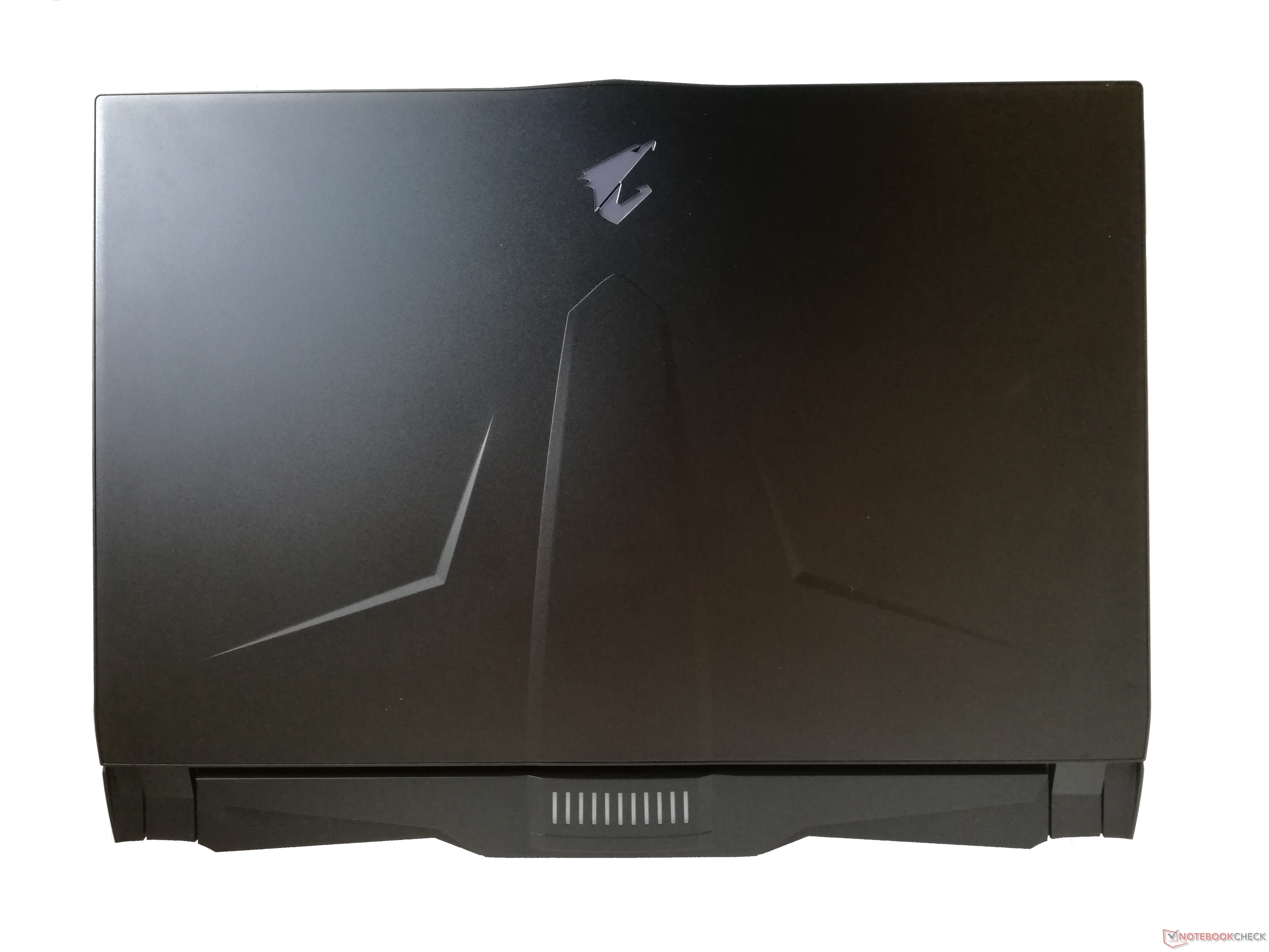 Aorus 17 YA Gaming Laptop Review: Extreme performance, extreme noise ...