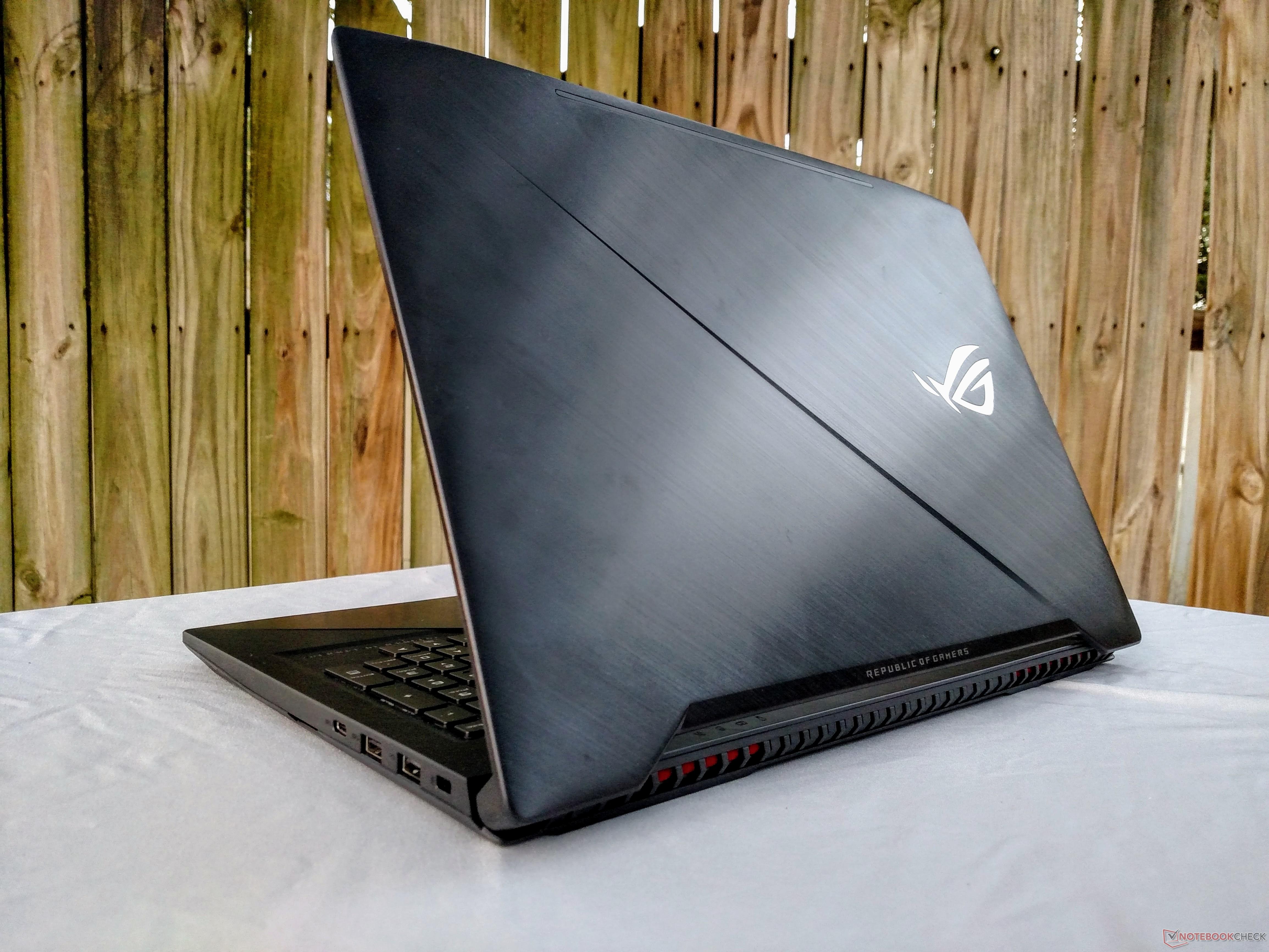 Asus ROG GL503VD-DB74 (7700HQ, GTX 1050) Laptop Review - NotebookCheck ...