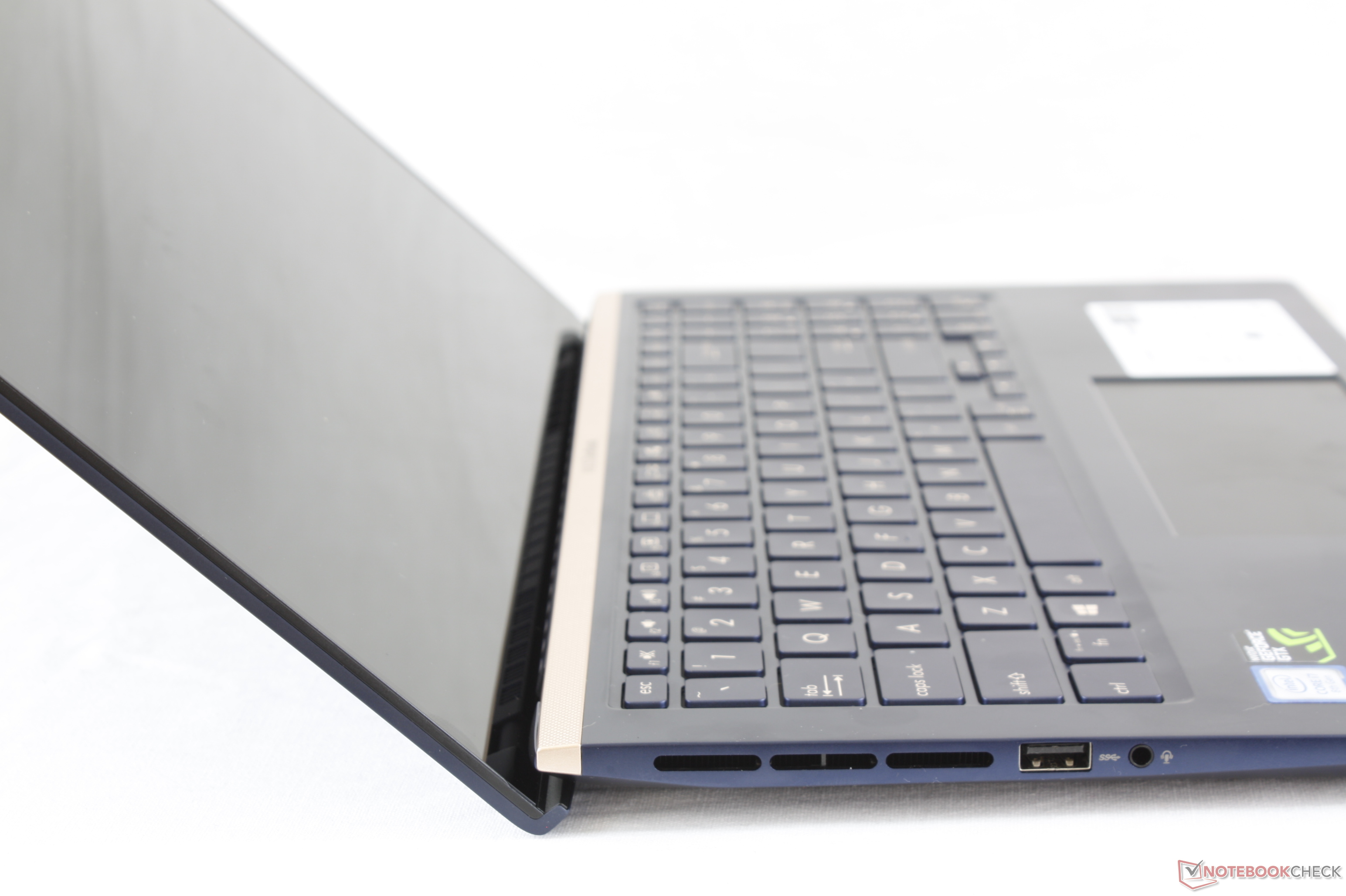 Asus ZenBook 15 UX534F Laptop Review: Look Like an Ultrabook, Play Like ...