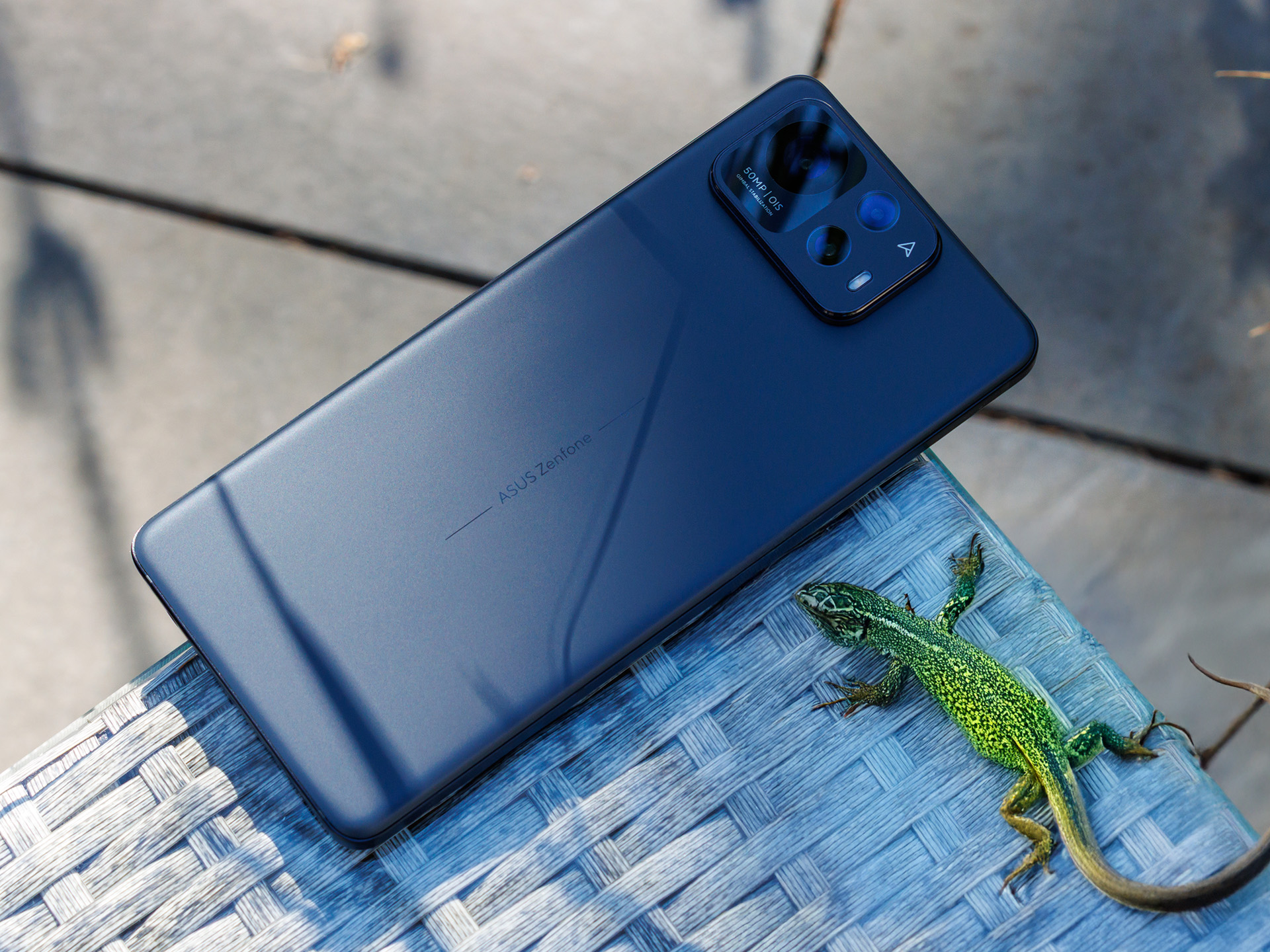 Fast smartphone with plenty of AI power: Asus Zenfone 12 Ultra review ...