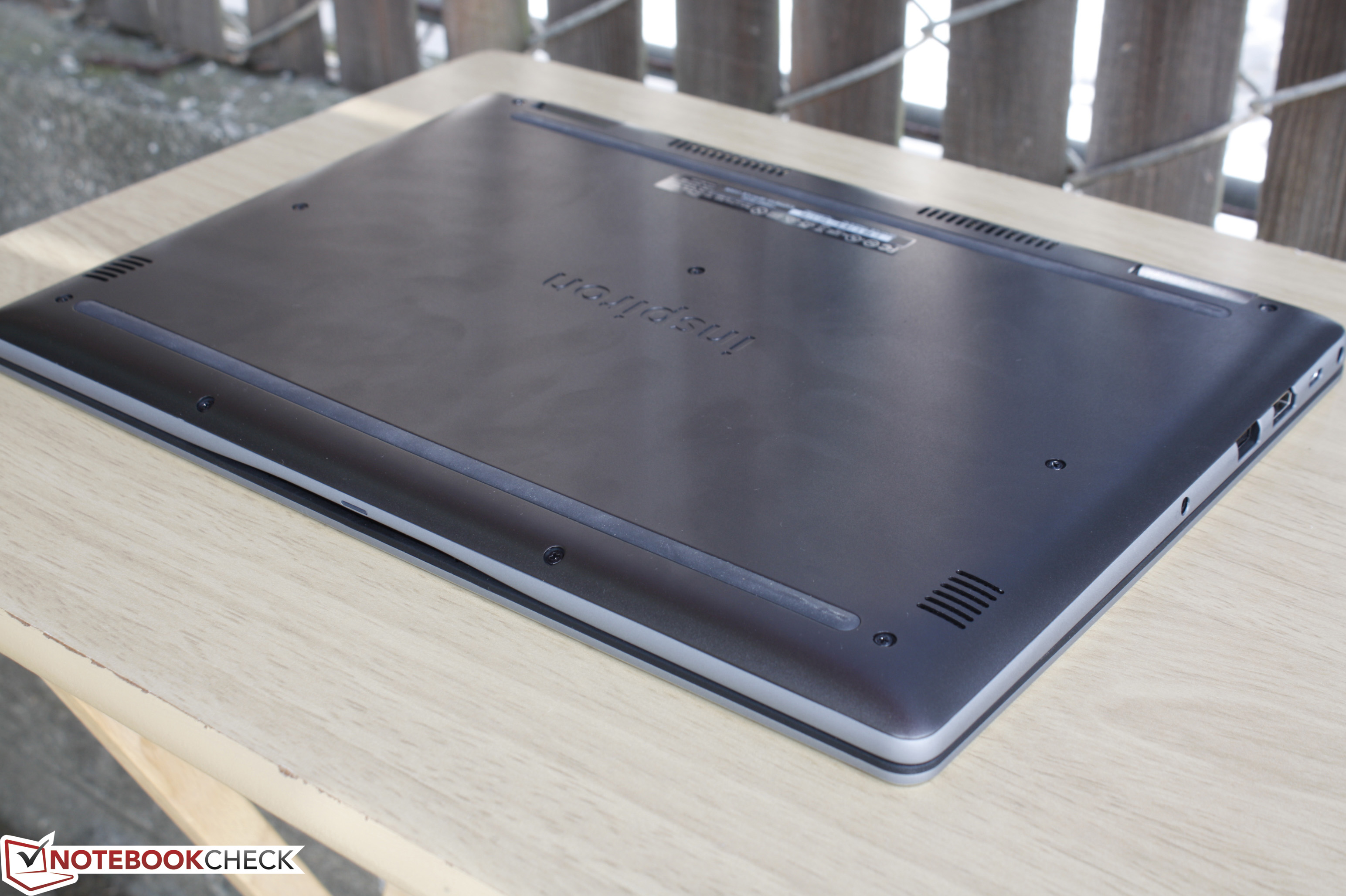 Dell Inspiron 13 7368 Convertible Review - NotebookCheck.net Reviews