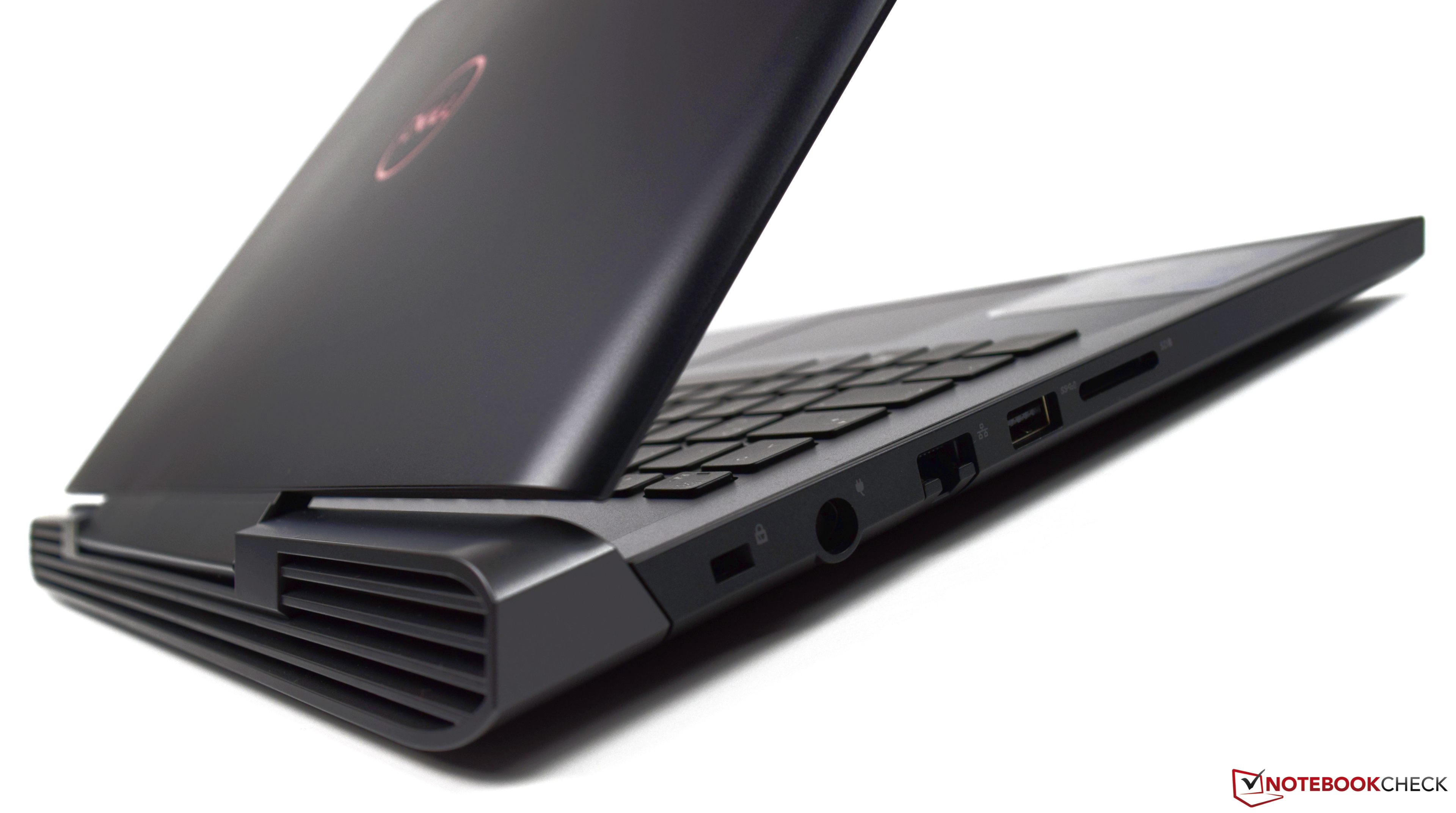 Dell Inspiron 15 7000 7577 (i5-7300HQ, GTX 1050, 1080p) Laptop Review ...