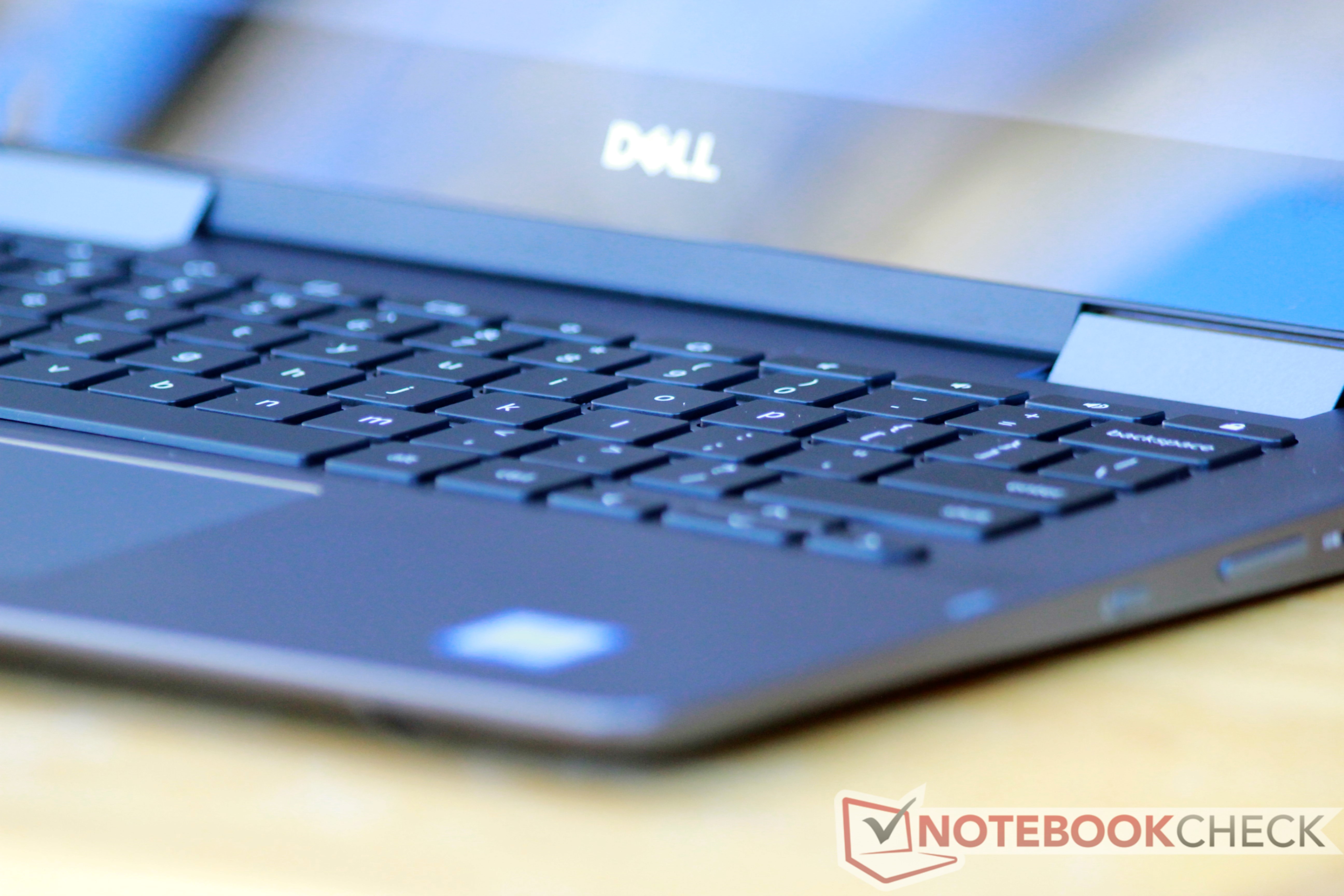 Dell Inspiron 7486 Chromebook 14 2-in-1 Convertible Review ...