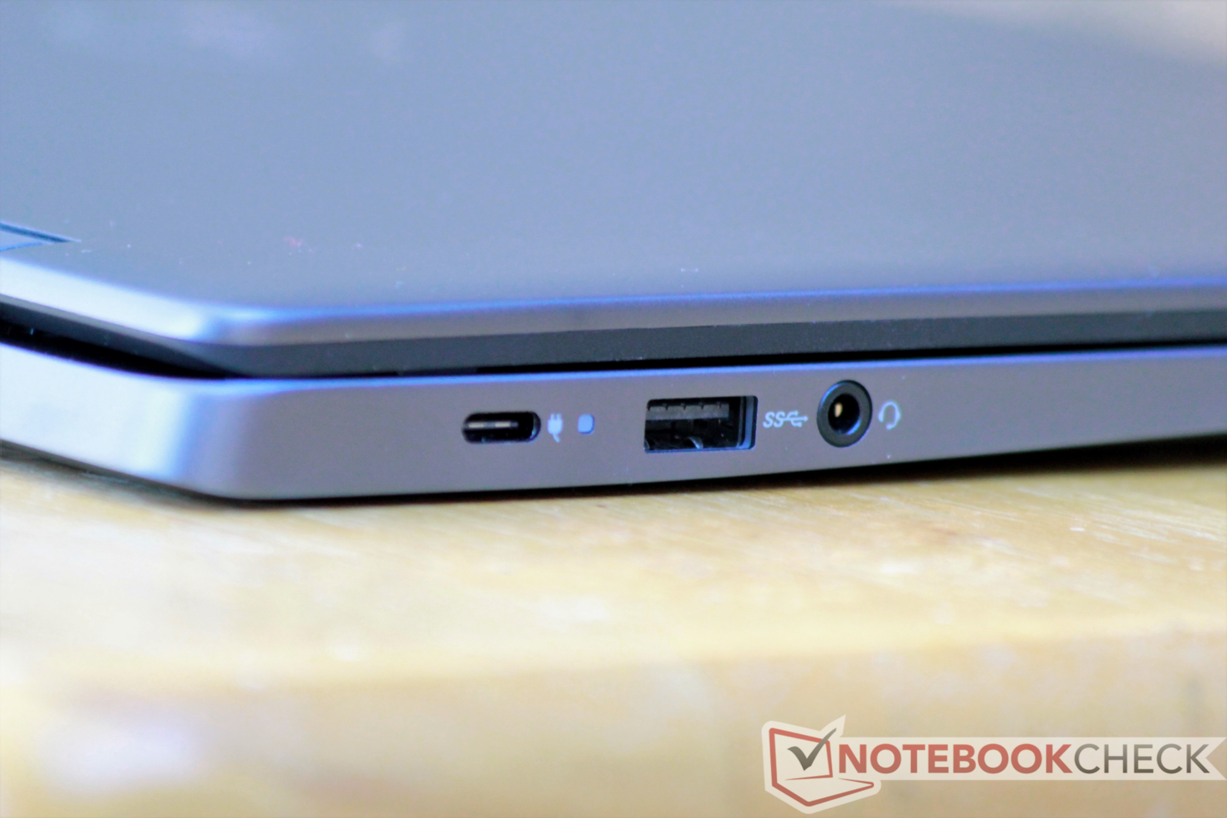 Dell Inspiron 7486 Chromebook 14 2-in-1 Convertible Review ...