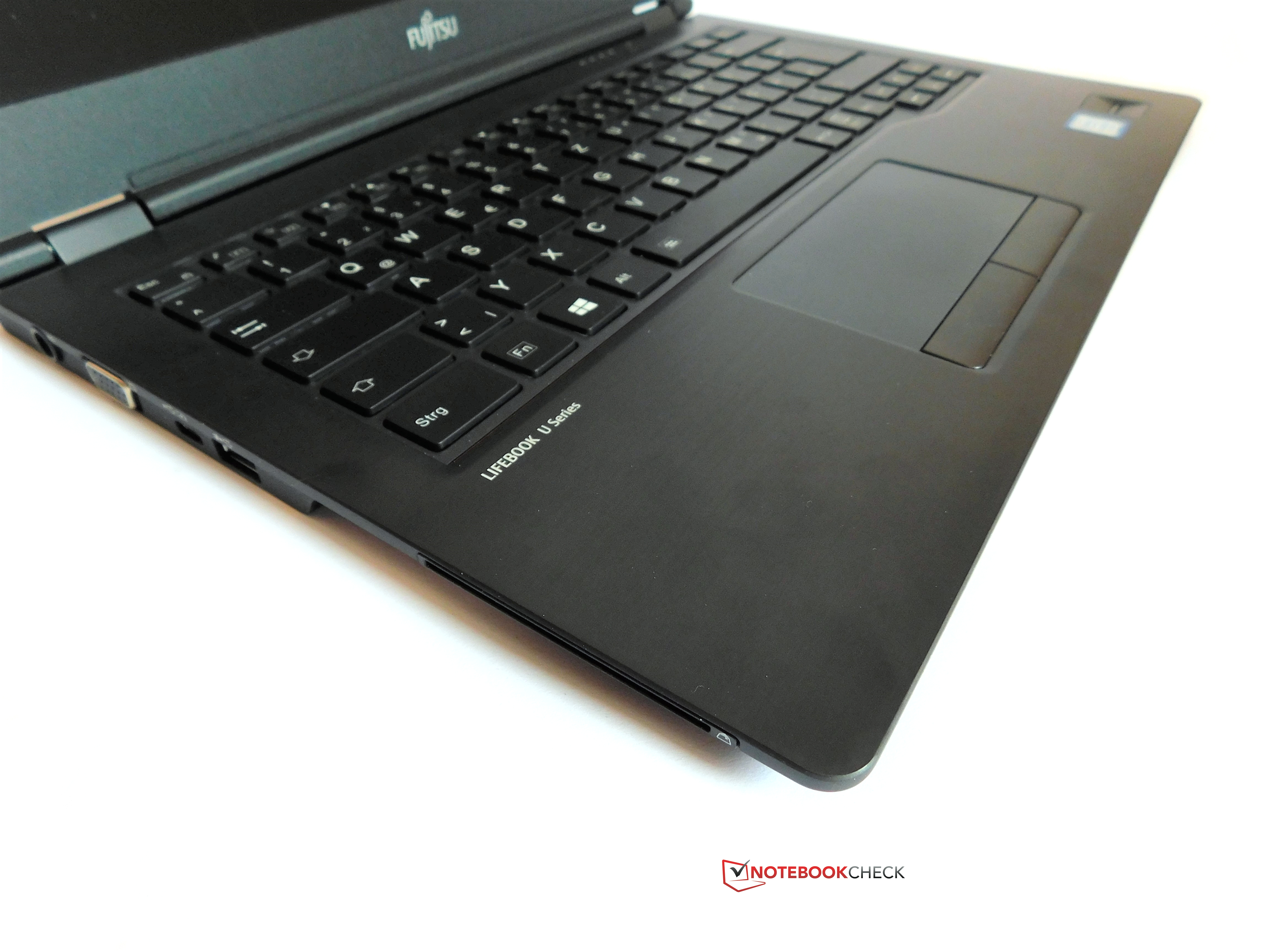 Fujitsu Lifebook U747 Notebook Review - NotebookCheck.net Reviews
