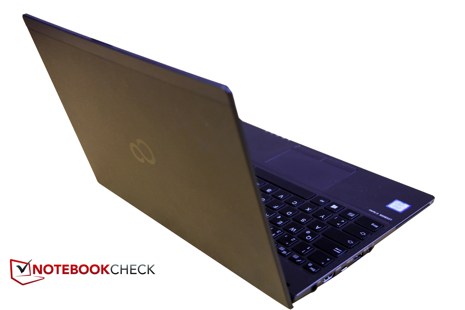 Fujitsu LifeBook U937 (Core i5, Full-HD) Laptop Review - NotebookCheck ...