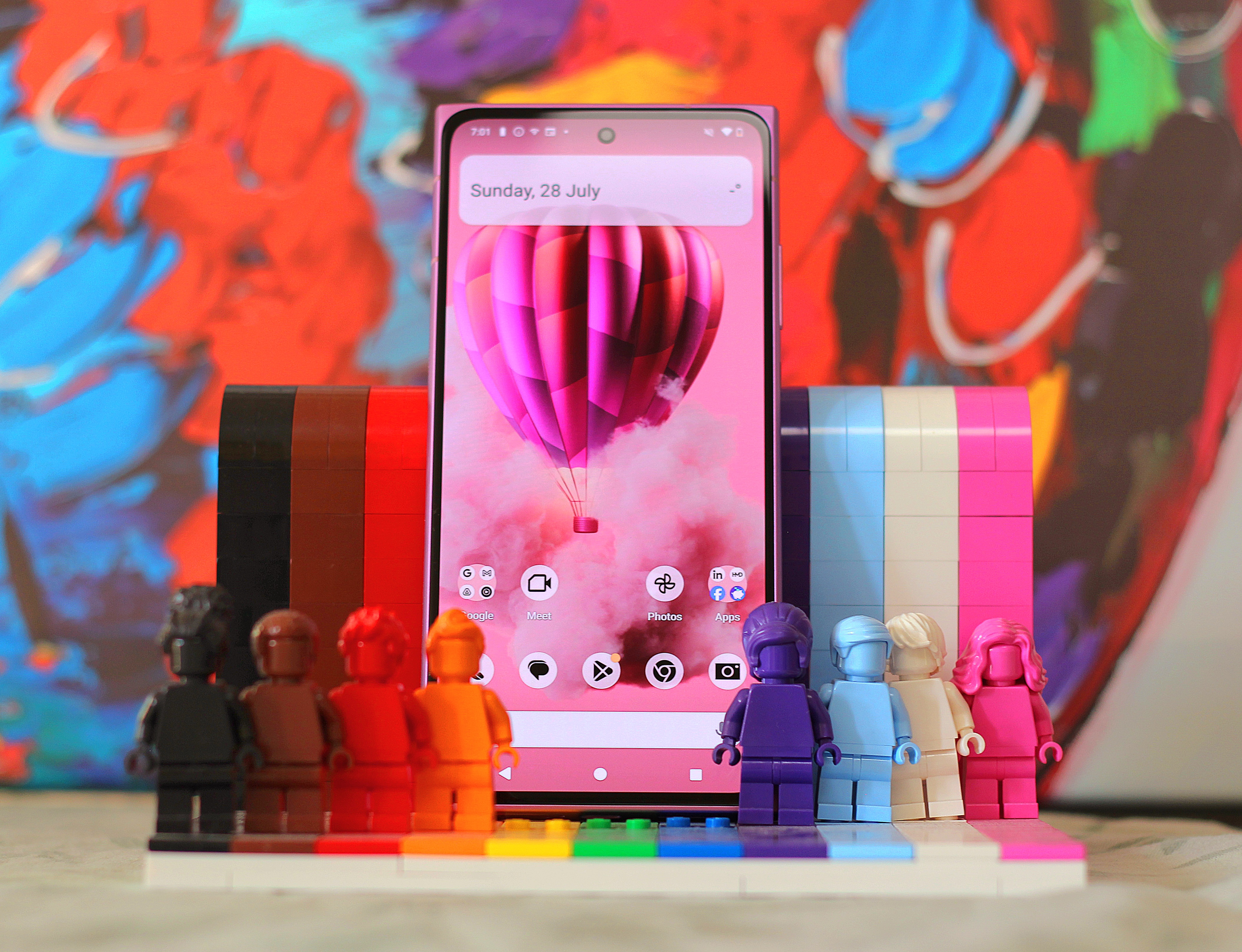 HMD Skyline review - Easily repairable mid-range phone with an iconic ...