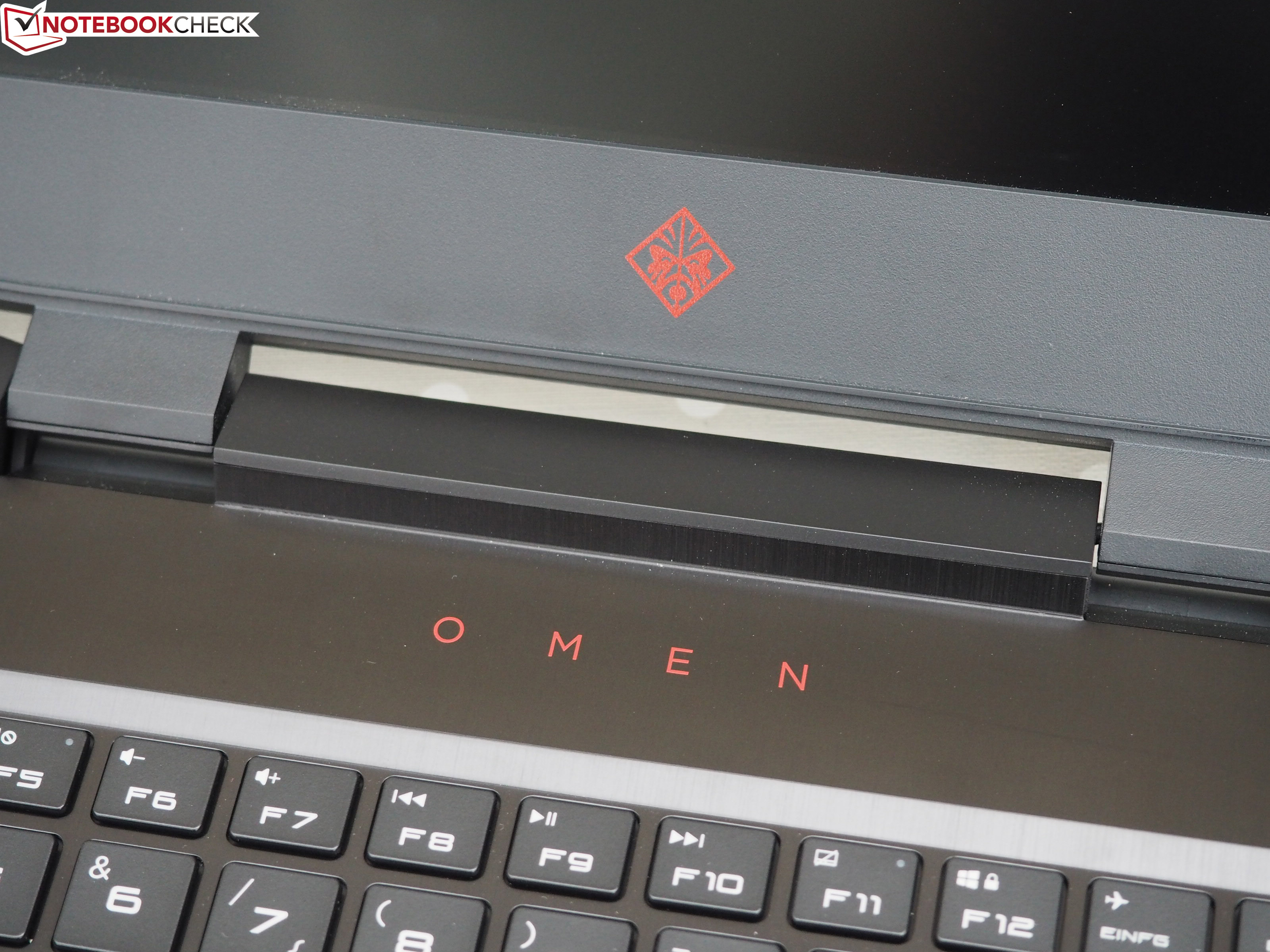 HP Omen 15 (i7-8750H, GTX 1070 Max-Q, SSD, FHD) Laptop Review ...