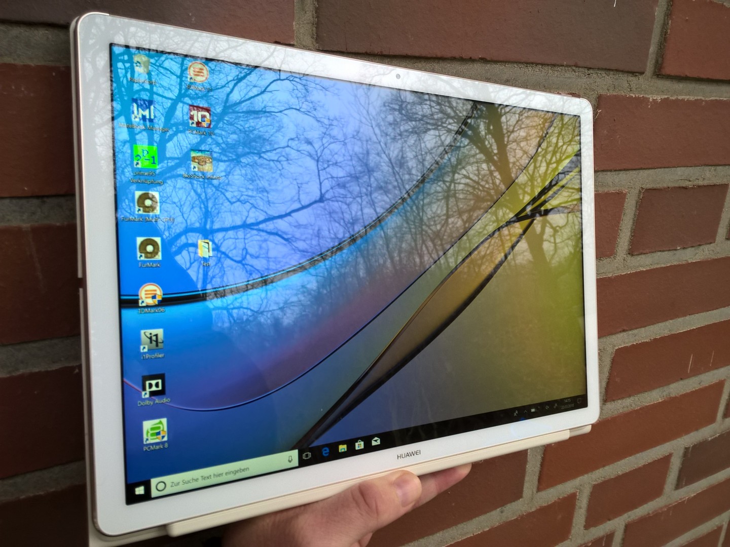 Huawei MateBook E (i5-7Y54, HD615) Convertible Review Huawei MateBook E (i5-7Y54, HD615) Convertible Review