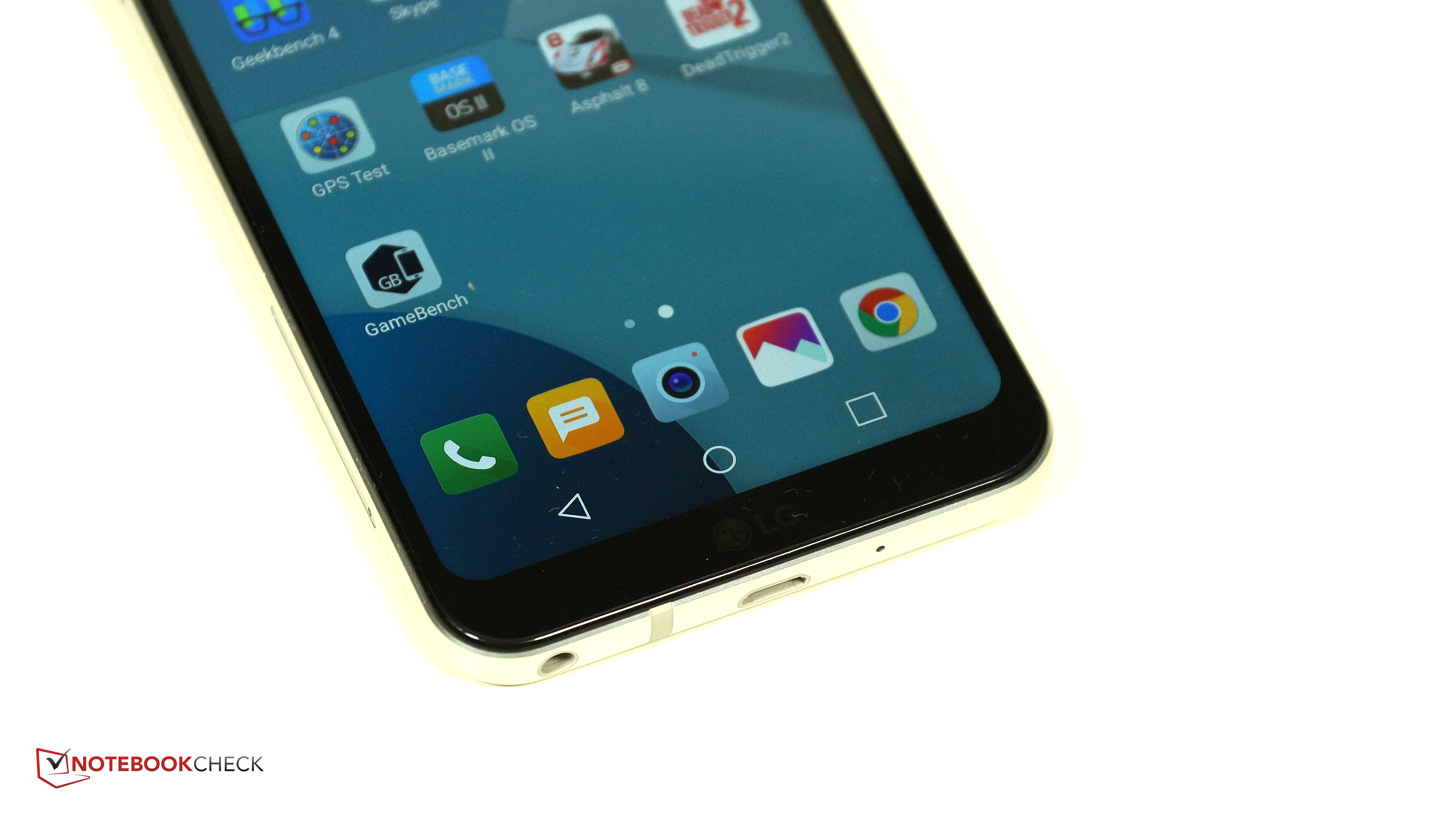 LG Q6 Smartphone Review - NotebookCheck.net Reviews