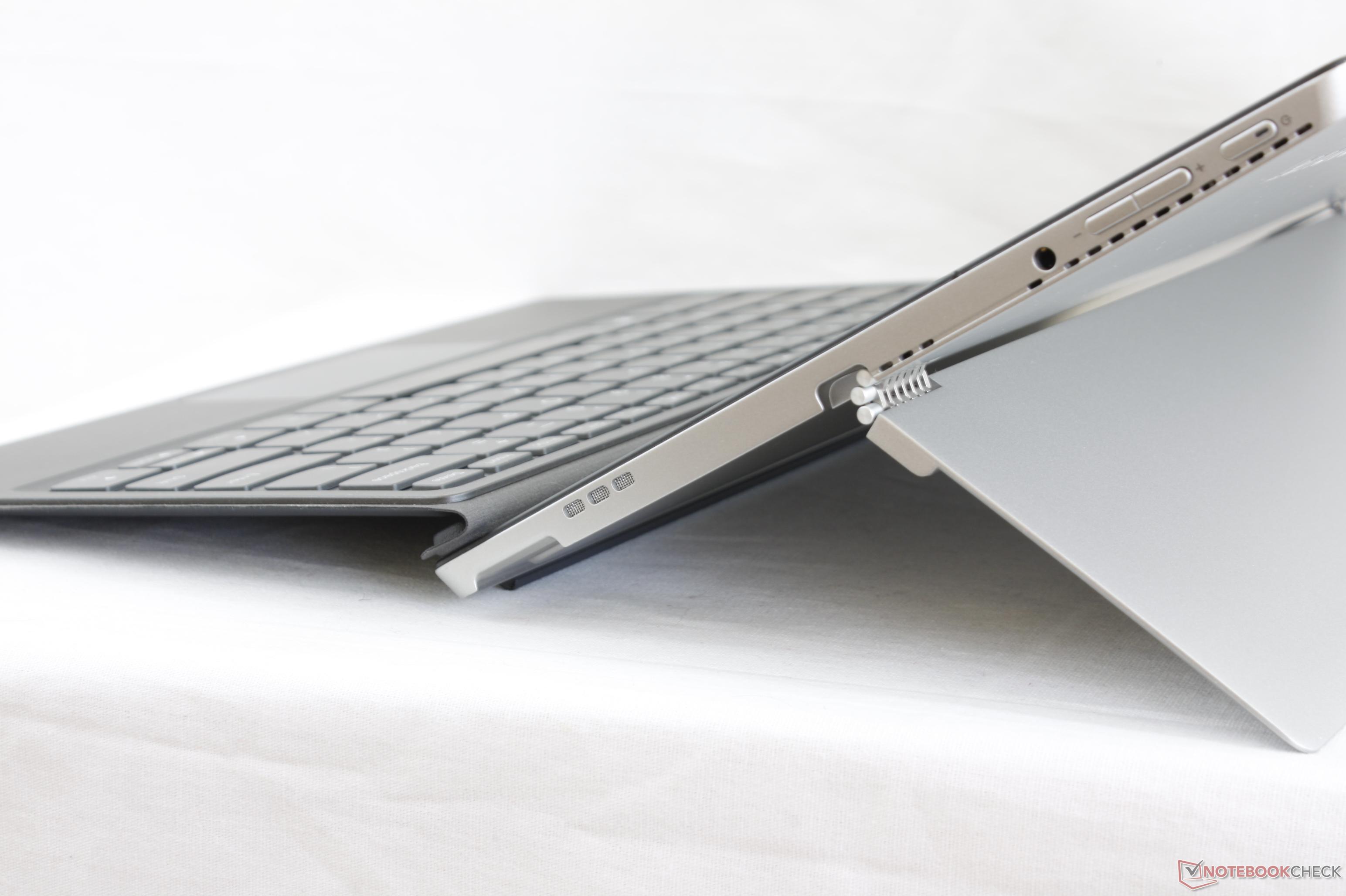 Lenovo Miix 520 (i5-8250U, FHD) Convertible Review - NotebookCheck.net ...