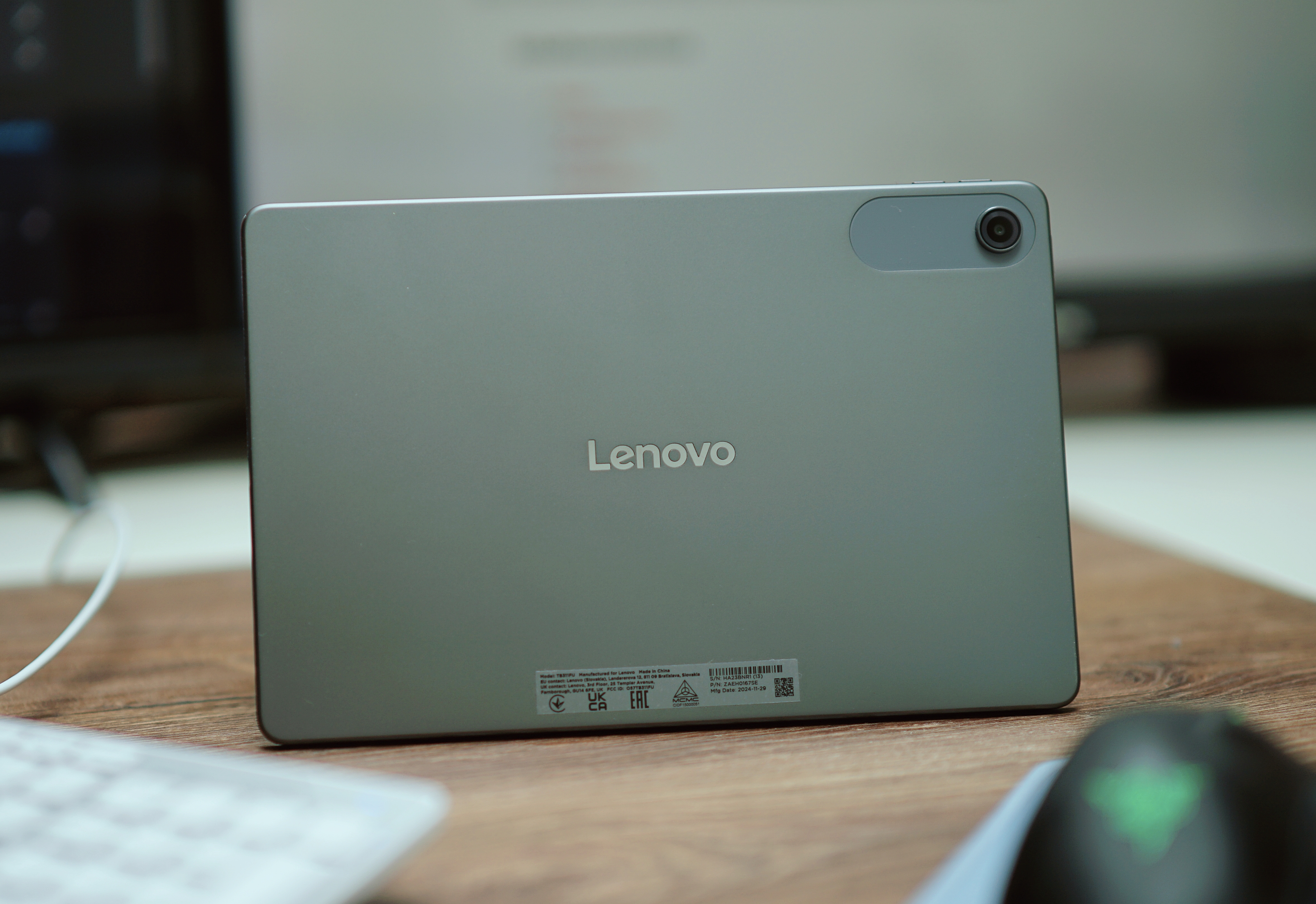 Lenovo Tab – Compact Full-HD tablet comes with proper satellite ...