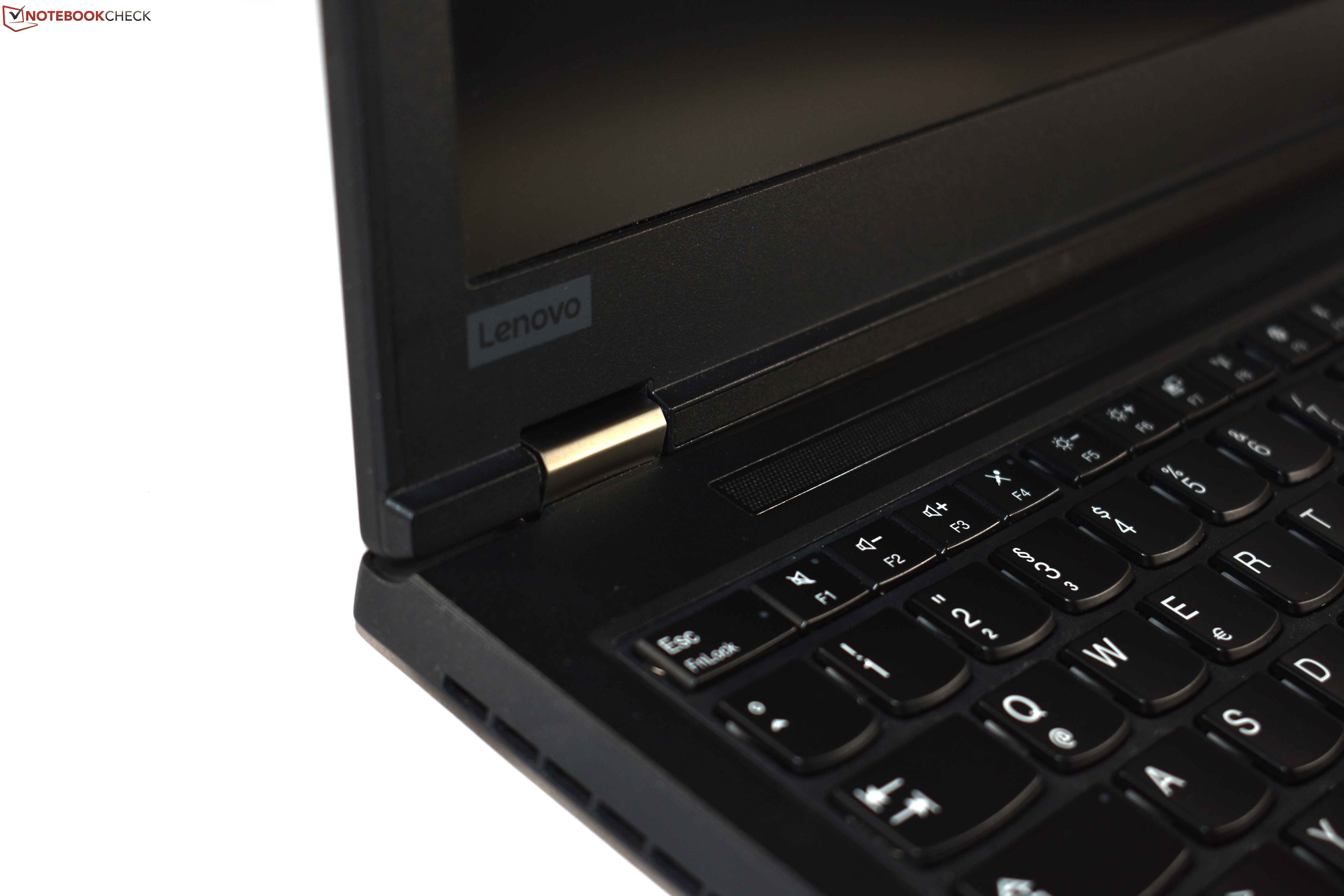 Lenovo ThinkPad P52 (i7, P1000, FHD) Workstation Review - NotebookCheck ...