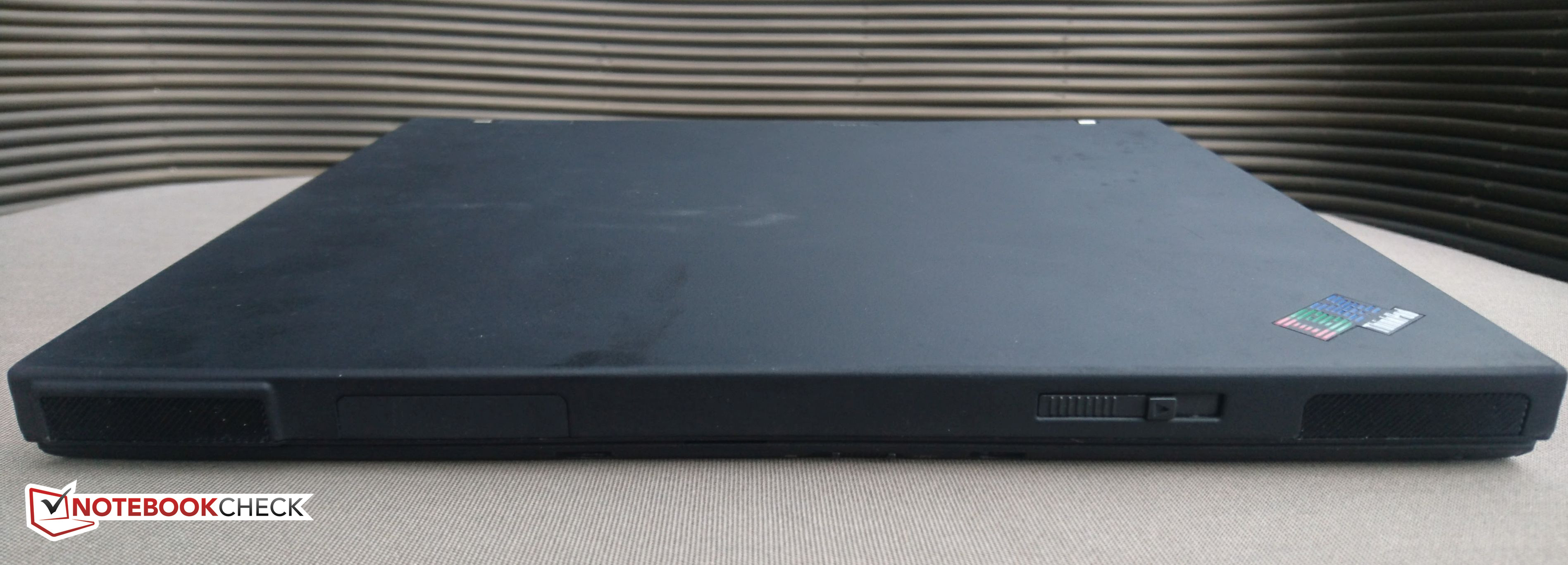 X62 Laptop Review - NotebookCheck.net Reviews