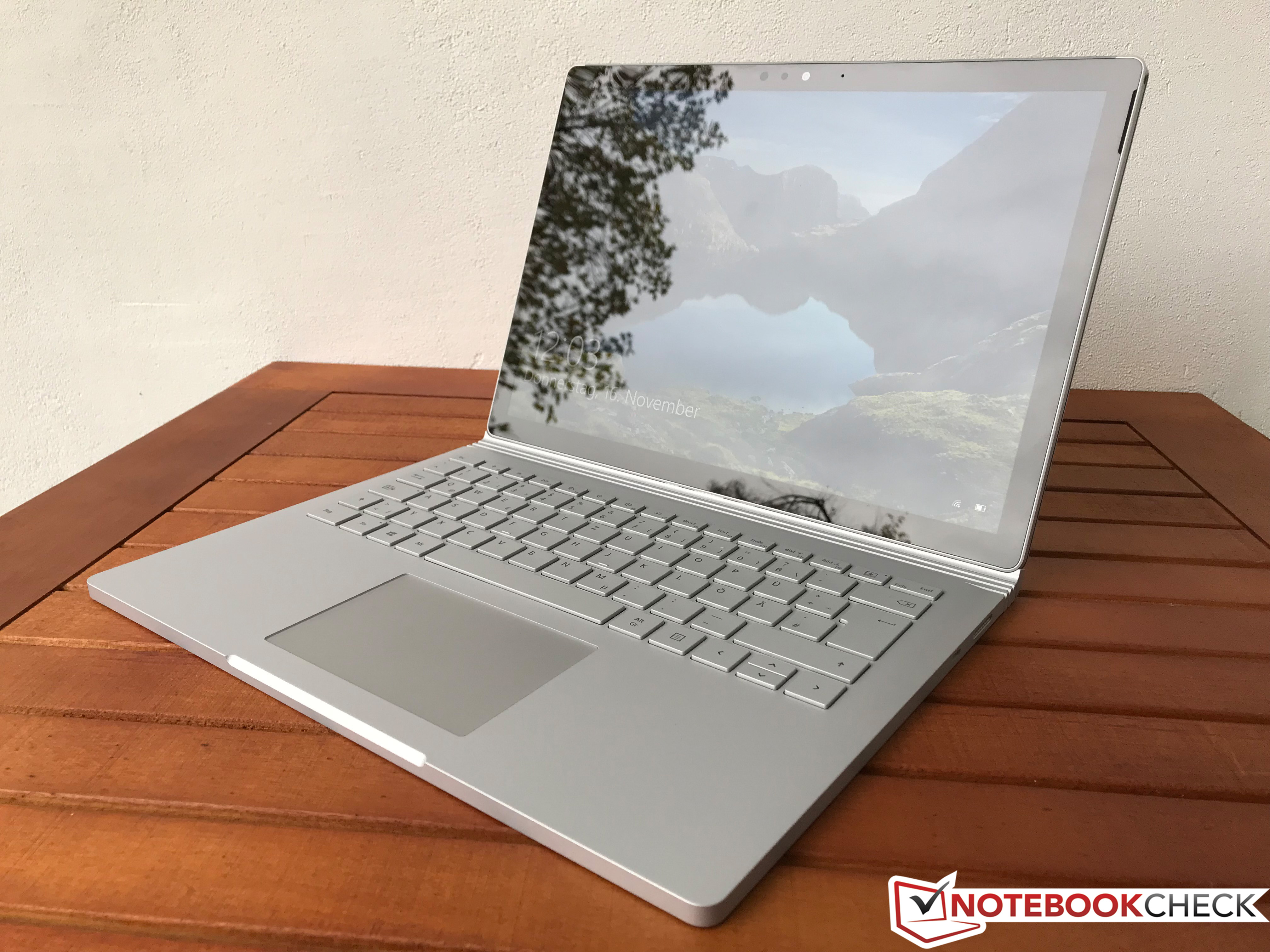 Microsoft Surface Book 2 (13.5", i7, GTX 1050) Convertible Review ...