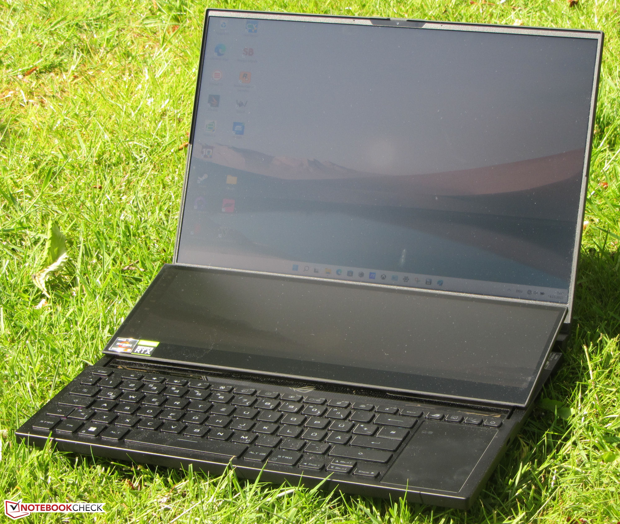 Take up to 20% off ASUS ROG Zephyrus Duo 16 (2022) in gaming laptop ...