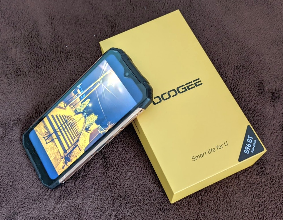 Doogee S96 GT hands-on: A well-made rugged Android 12 smartphone for ...