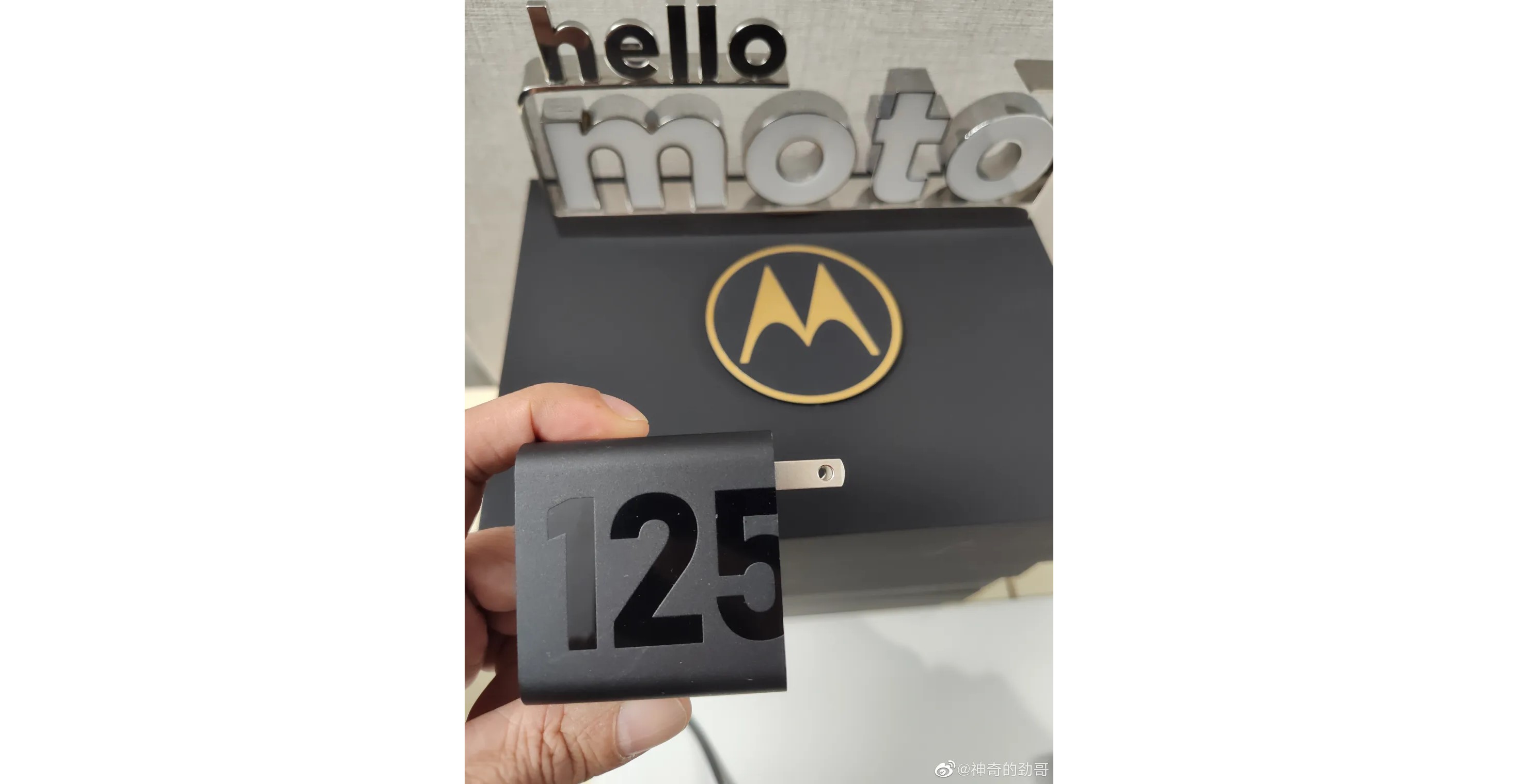 Motorola's ultra-flagship "Frontier" smartphone is cleared for launch ...