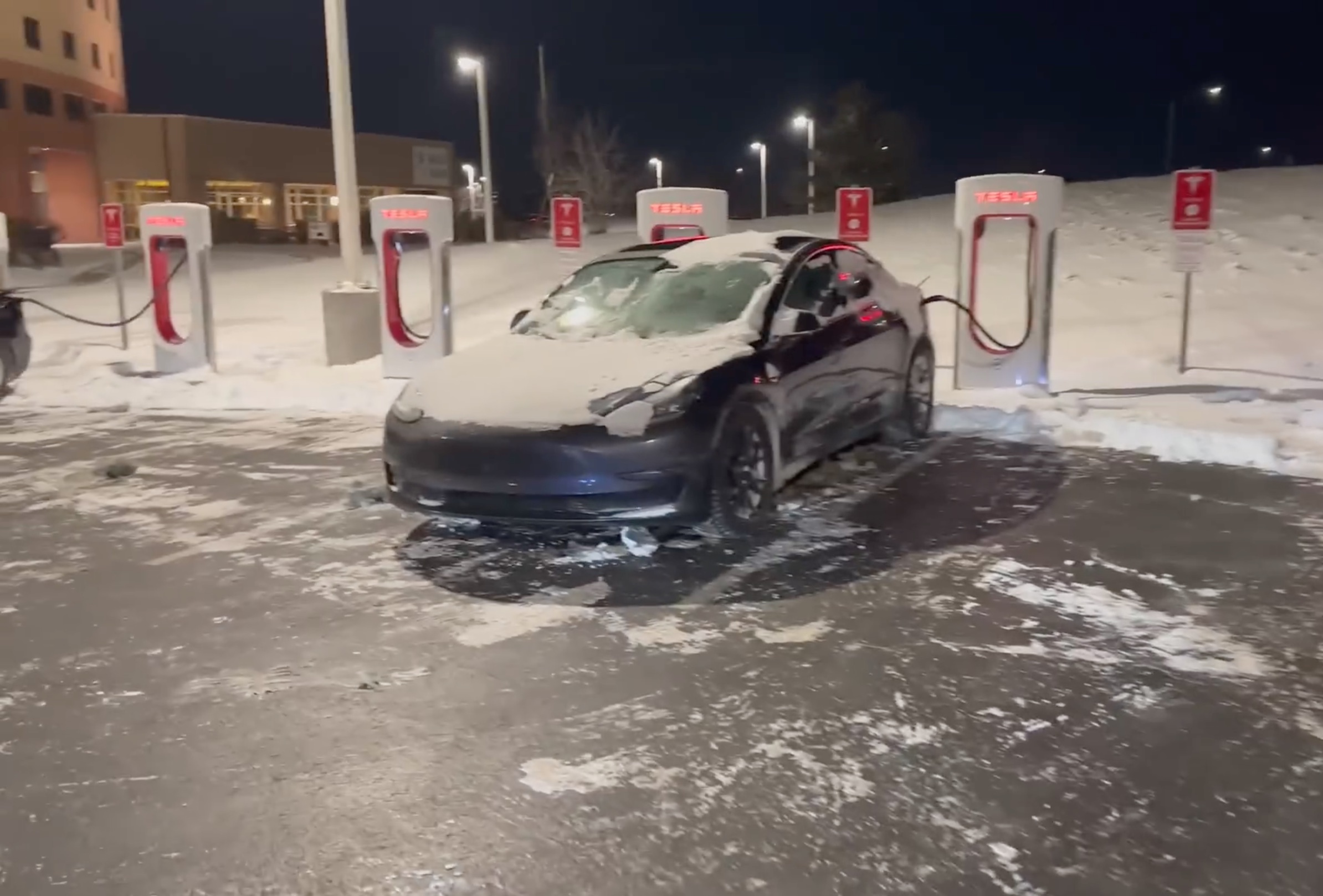 YouTuber attempts to fast charge his Tesla Model 3 Performance during ...