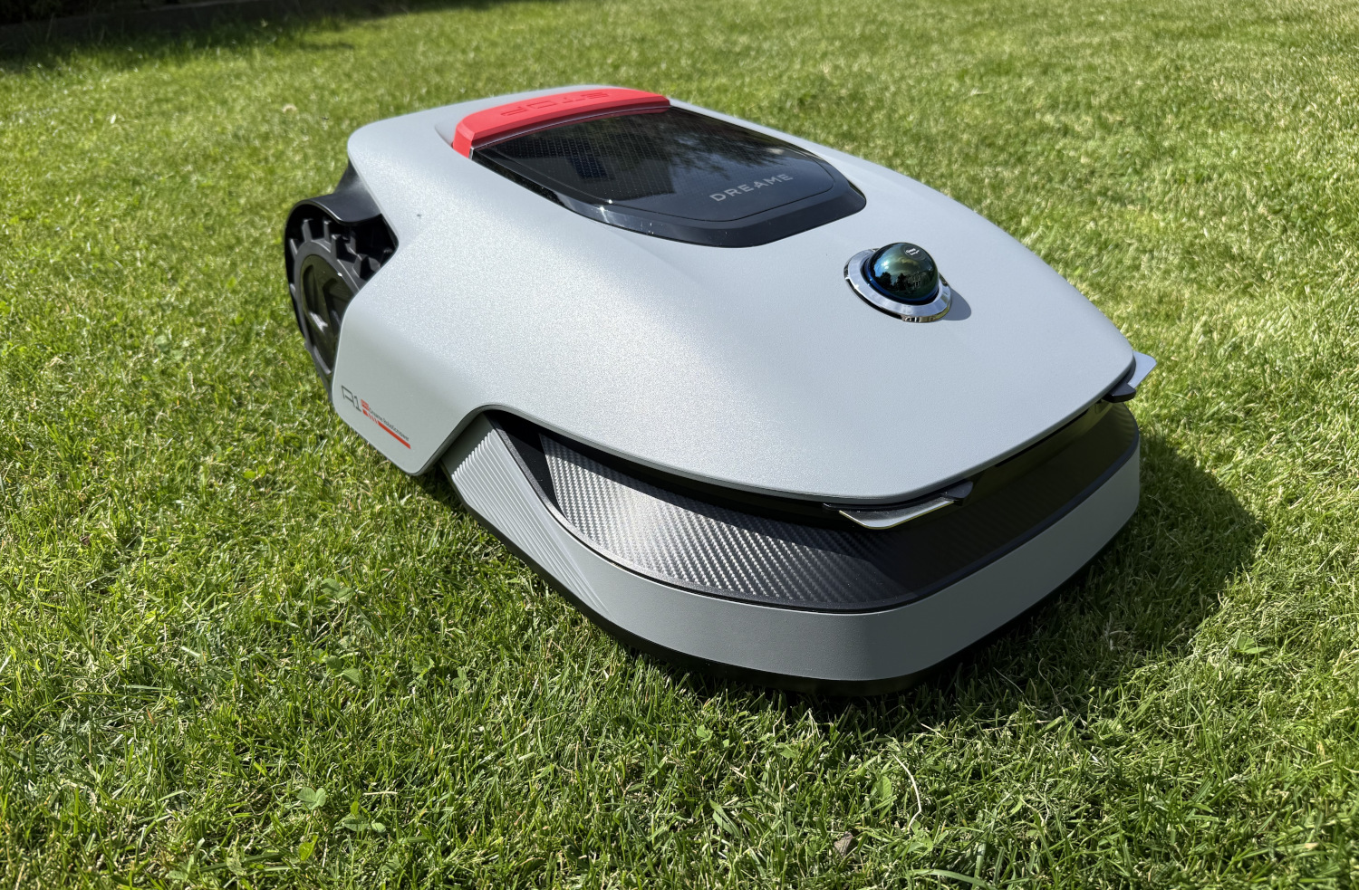 Better and cheaper than the original: Dreame A1 Pro robotic lawnmower ...