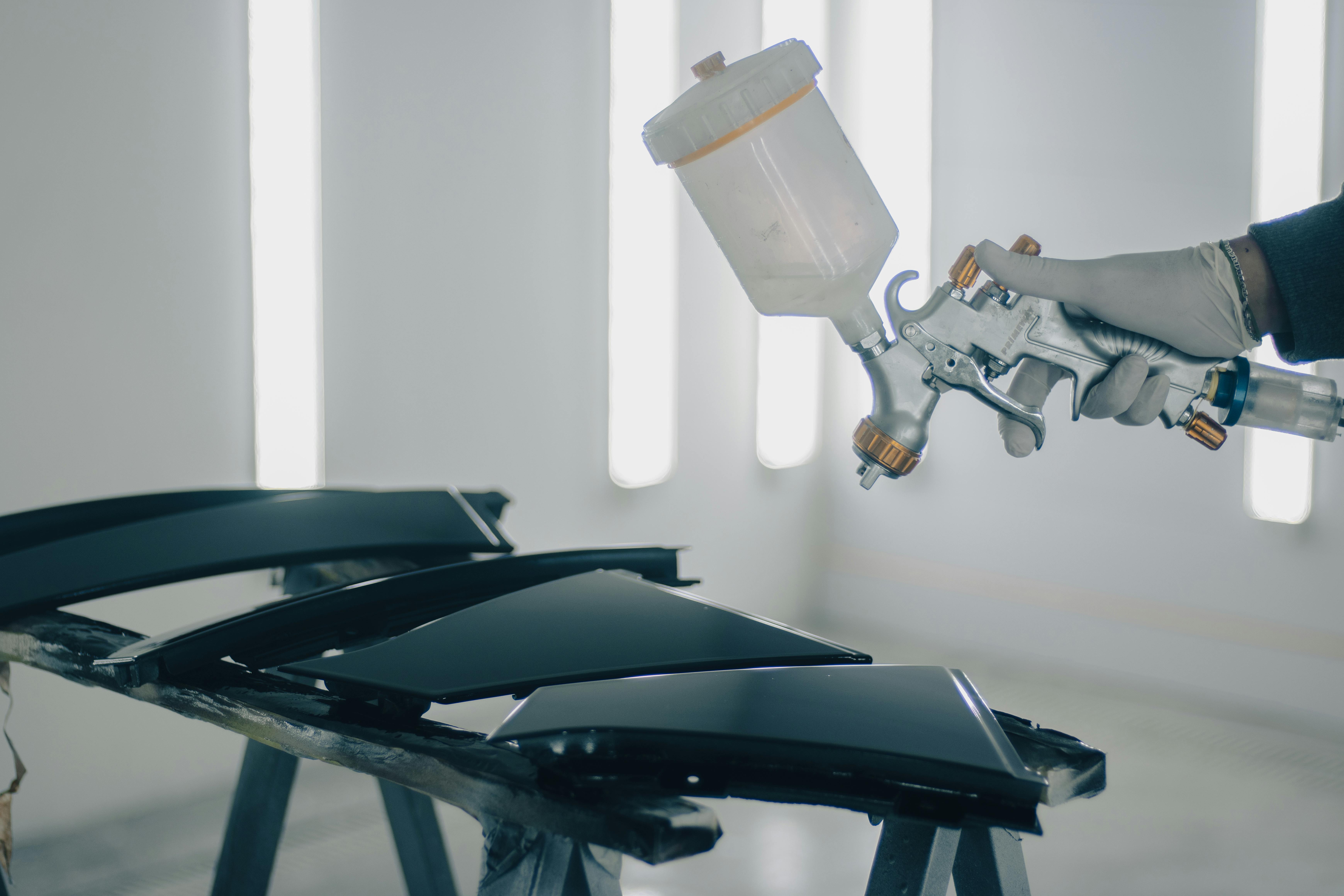 Mercedes-Benz's new solar paint promises extra 12,000 km of annual ...