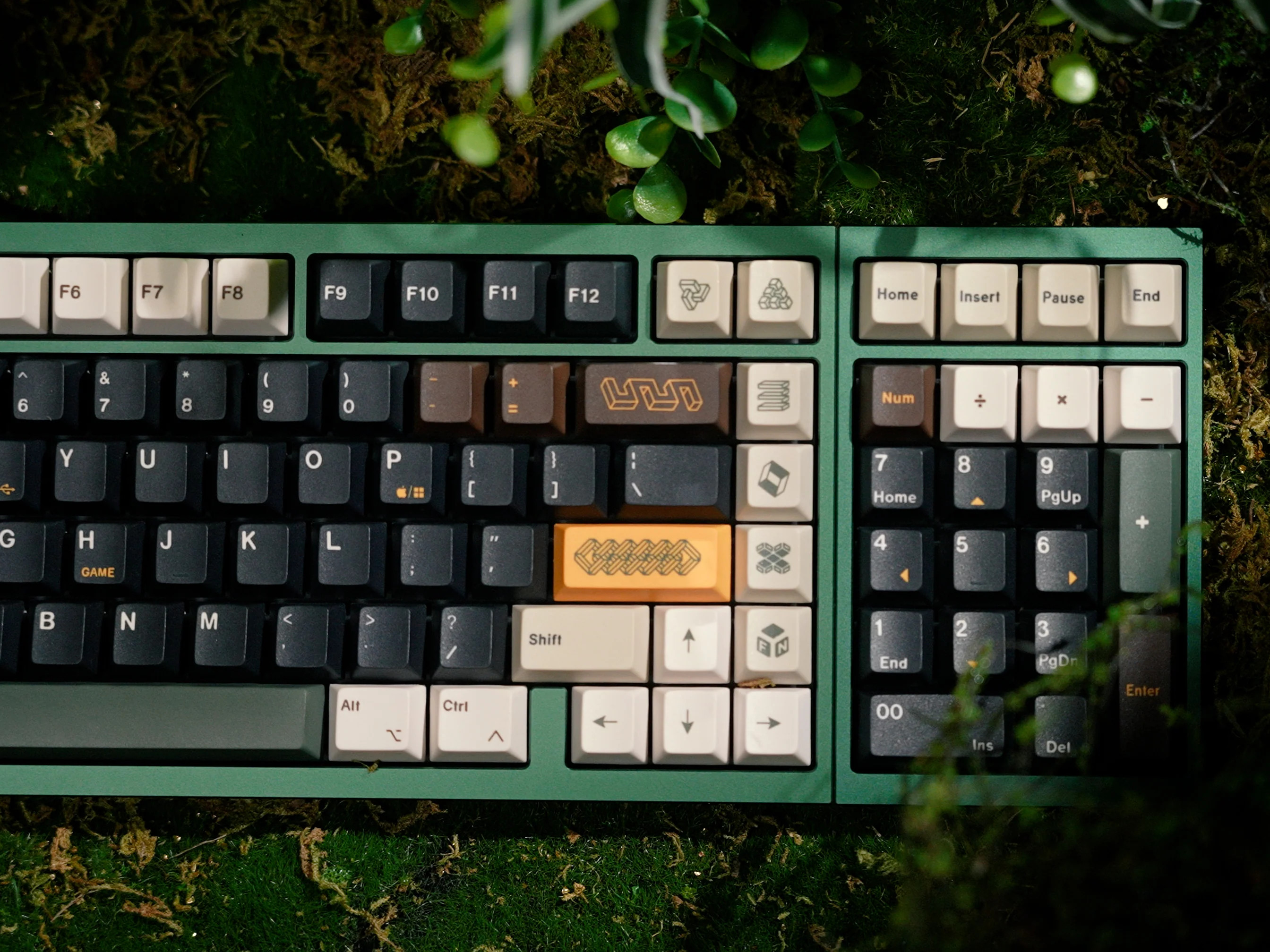 Early Black Friday deals on mechanical keyboards deliver massive ...