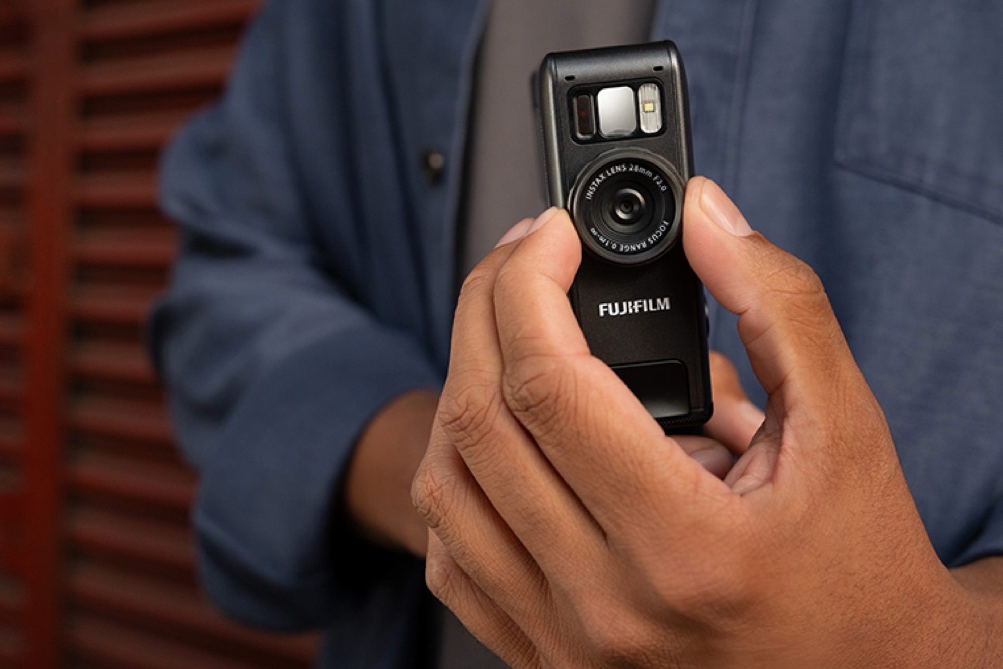 Instant camera with retro design can record video: Fujifilm Instax Mini ...