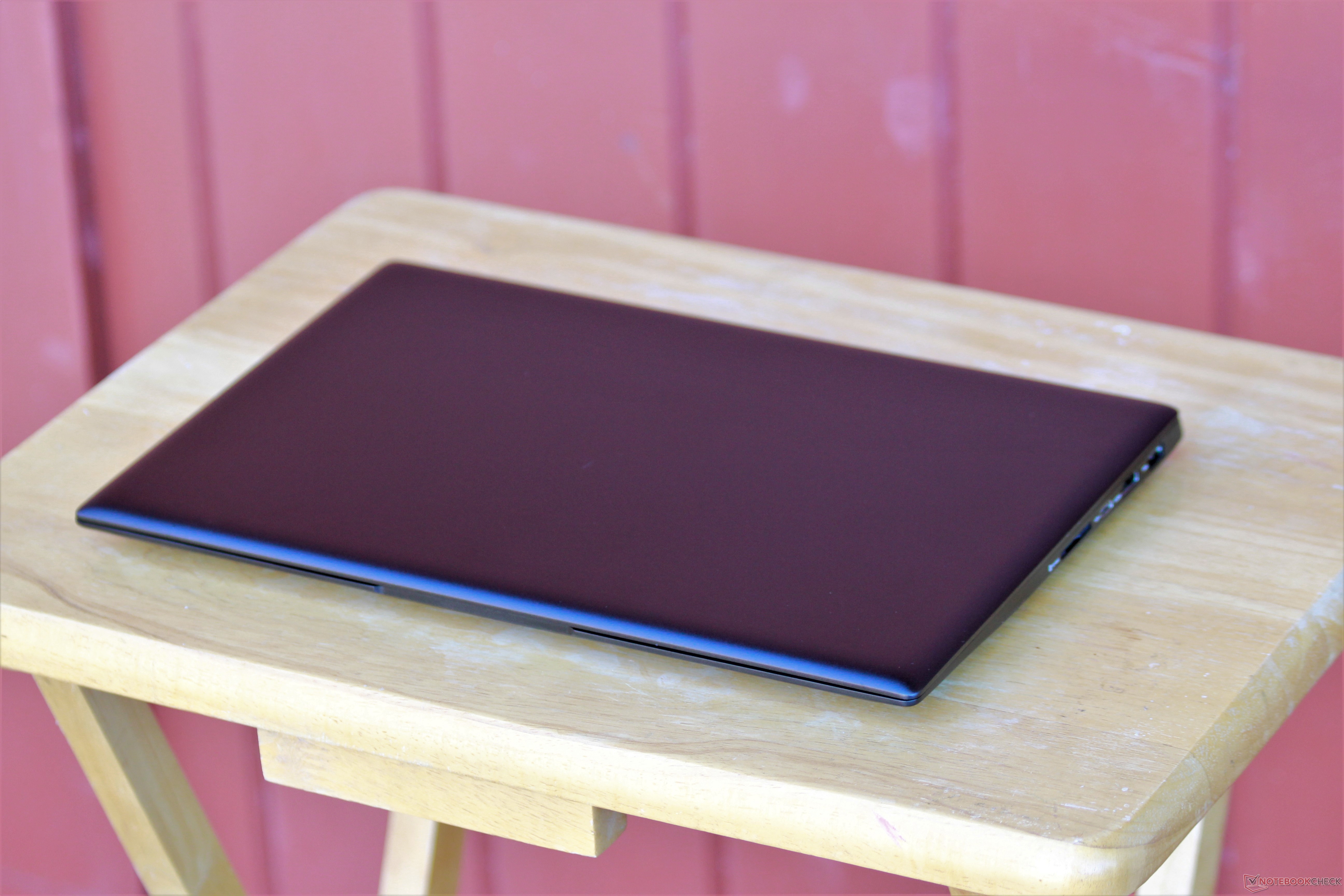 Purism Librem 13 v3 Laptop Review - NotebookCheck.net Reviews