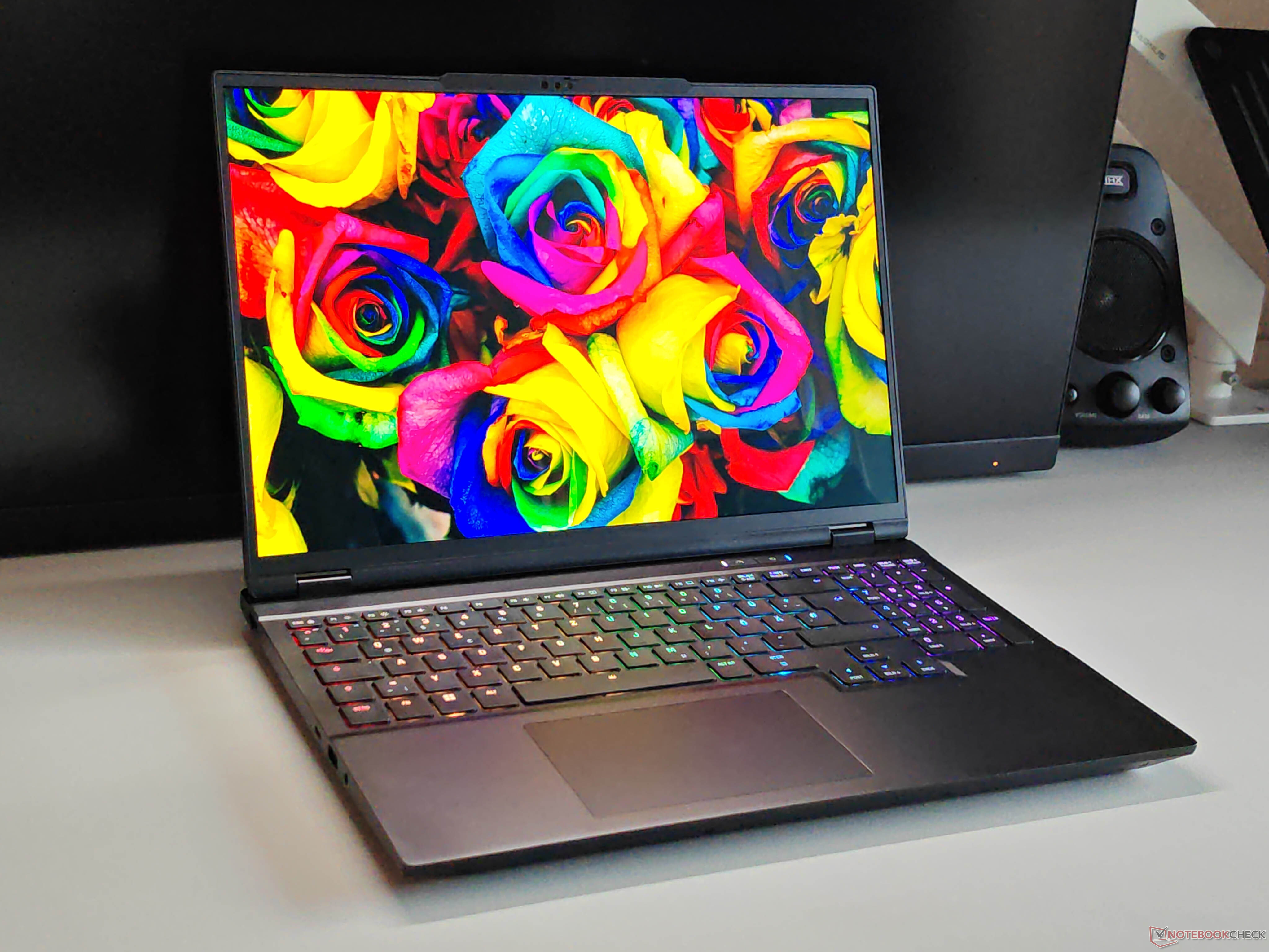 XMG's Fusion 16 with the OLED screen offers improved image quality ...