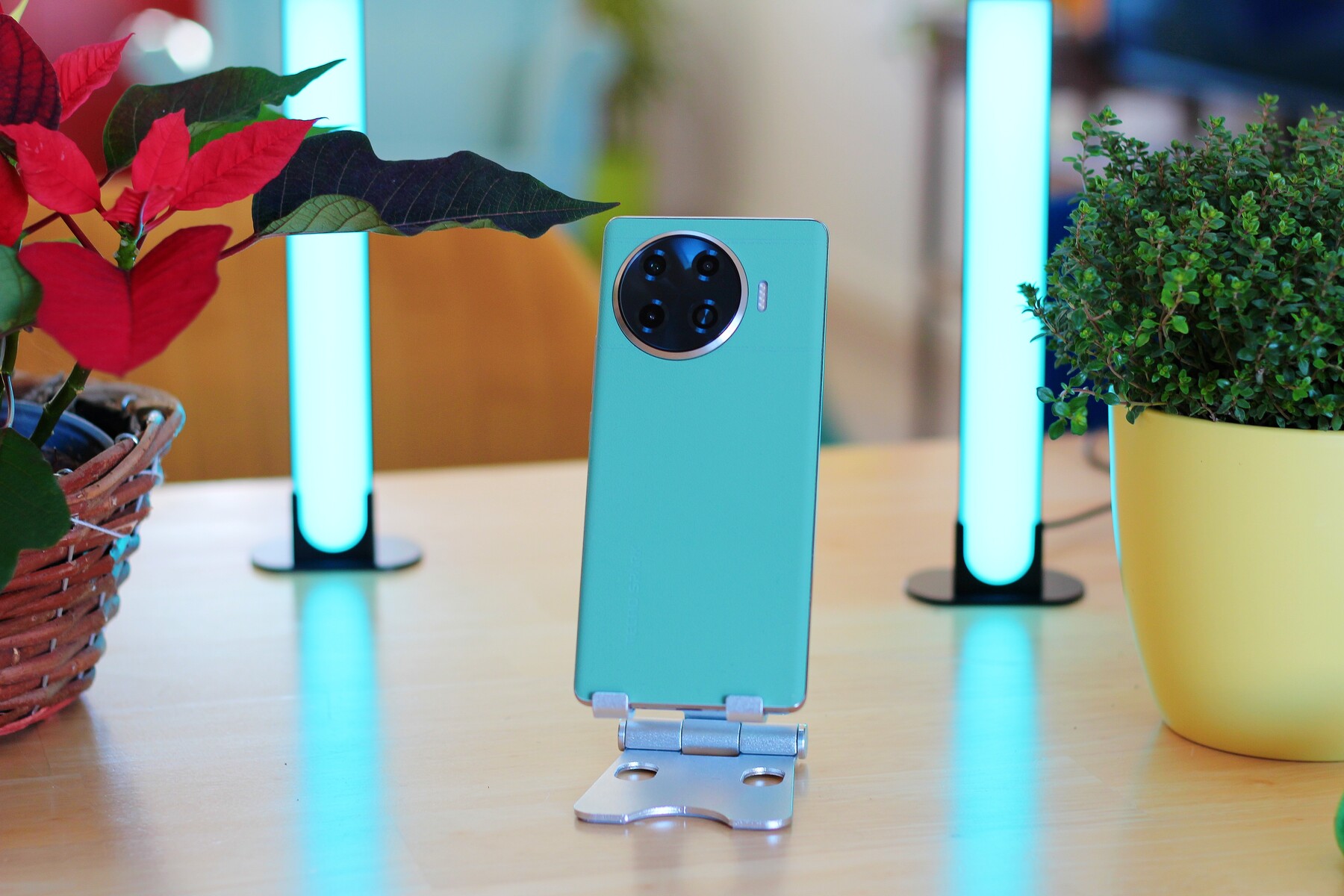 Ranking: Best smartphones for under 200 dollars/euros - NotebookCheck ...