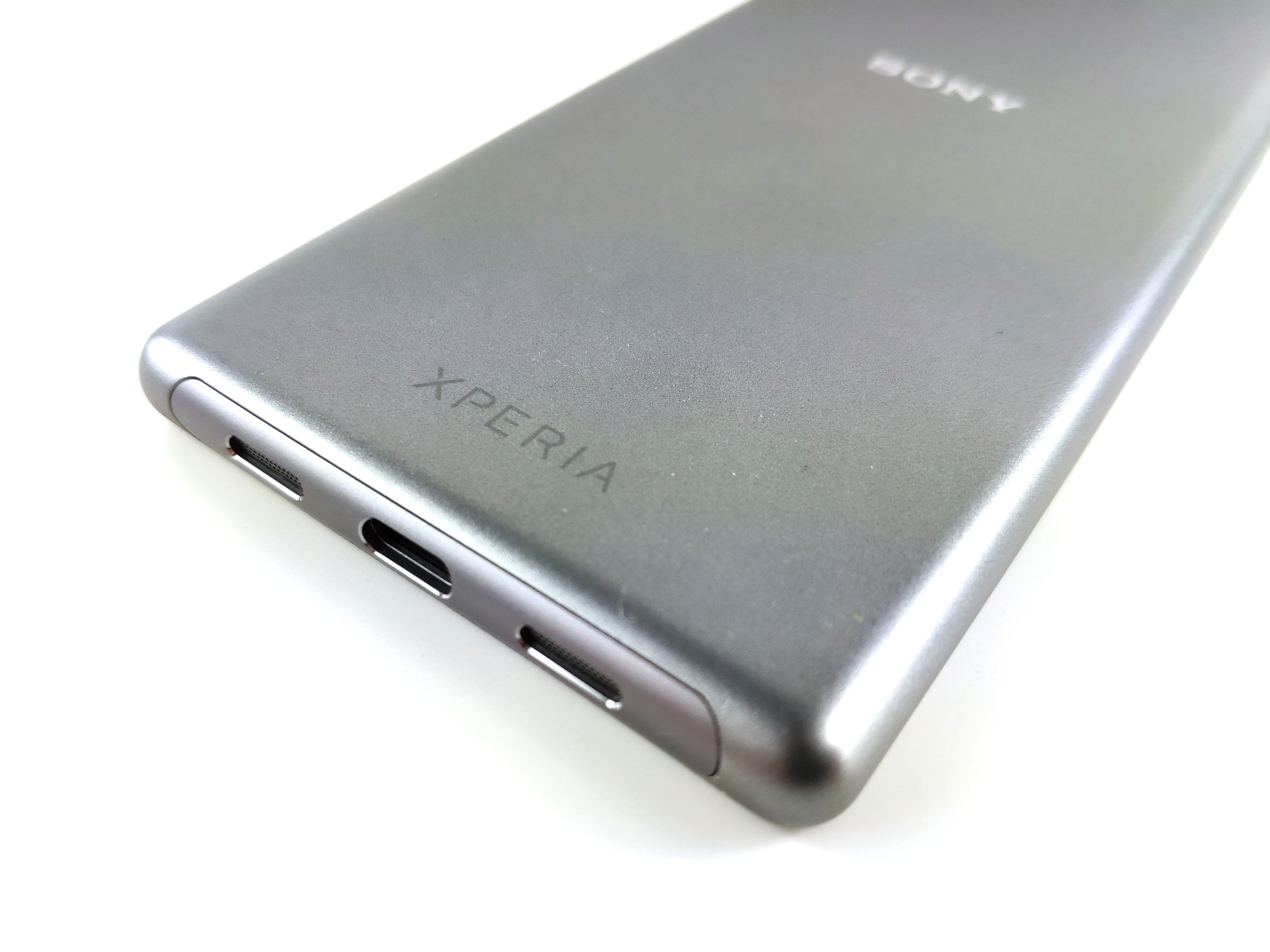 Sony Xperia 10 Smartphone Review - NotebookCheck.net Reviews