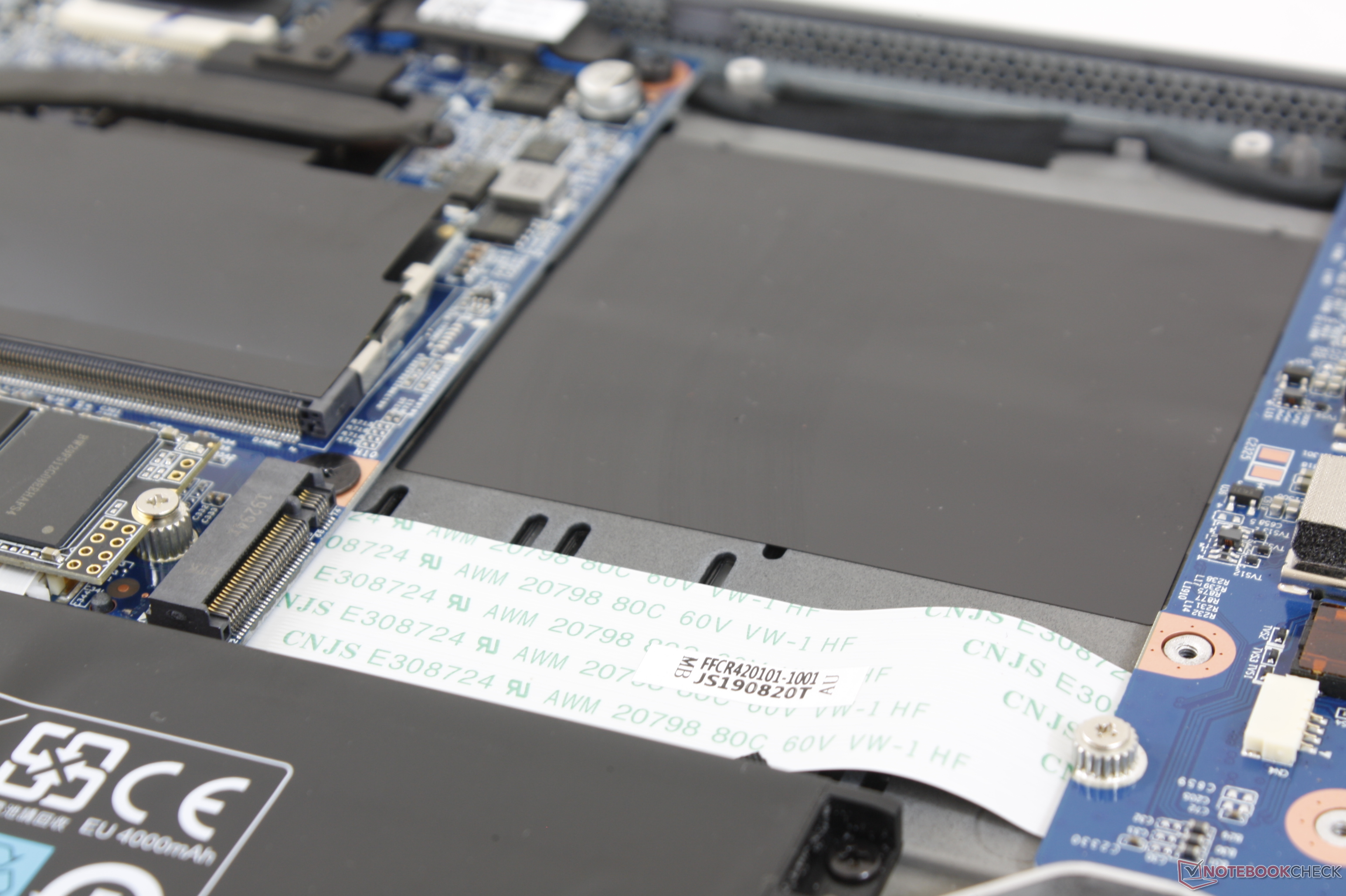 Walmart Motile M142 Laptop Review: Pretty Good for $500 - NotebookCheck ...