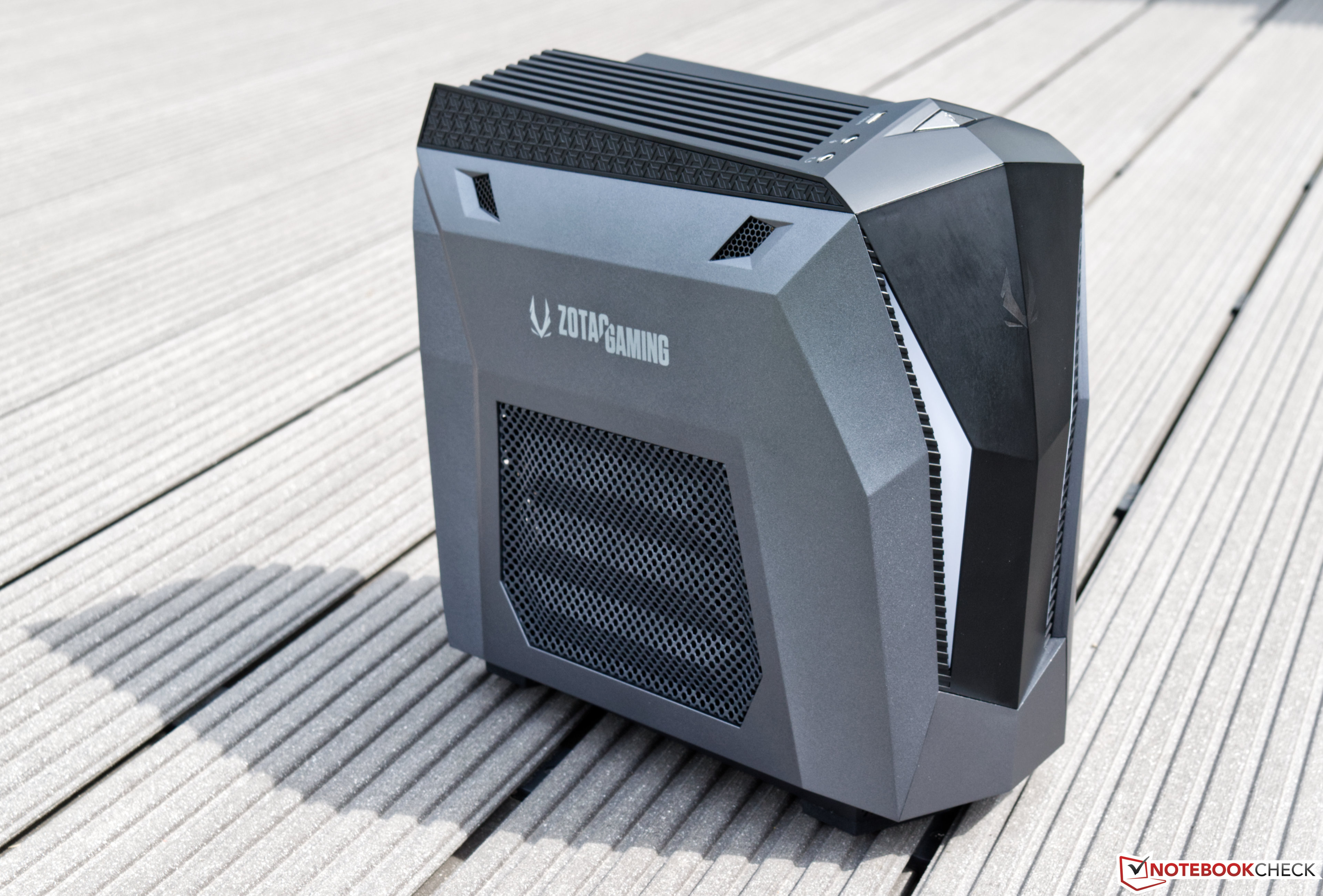 Zotac MEK MINI desktop PC with Core i7 and GeForce RTX 2070 Super in ...