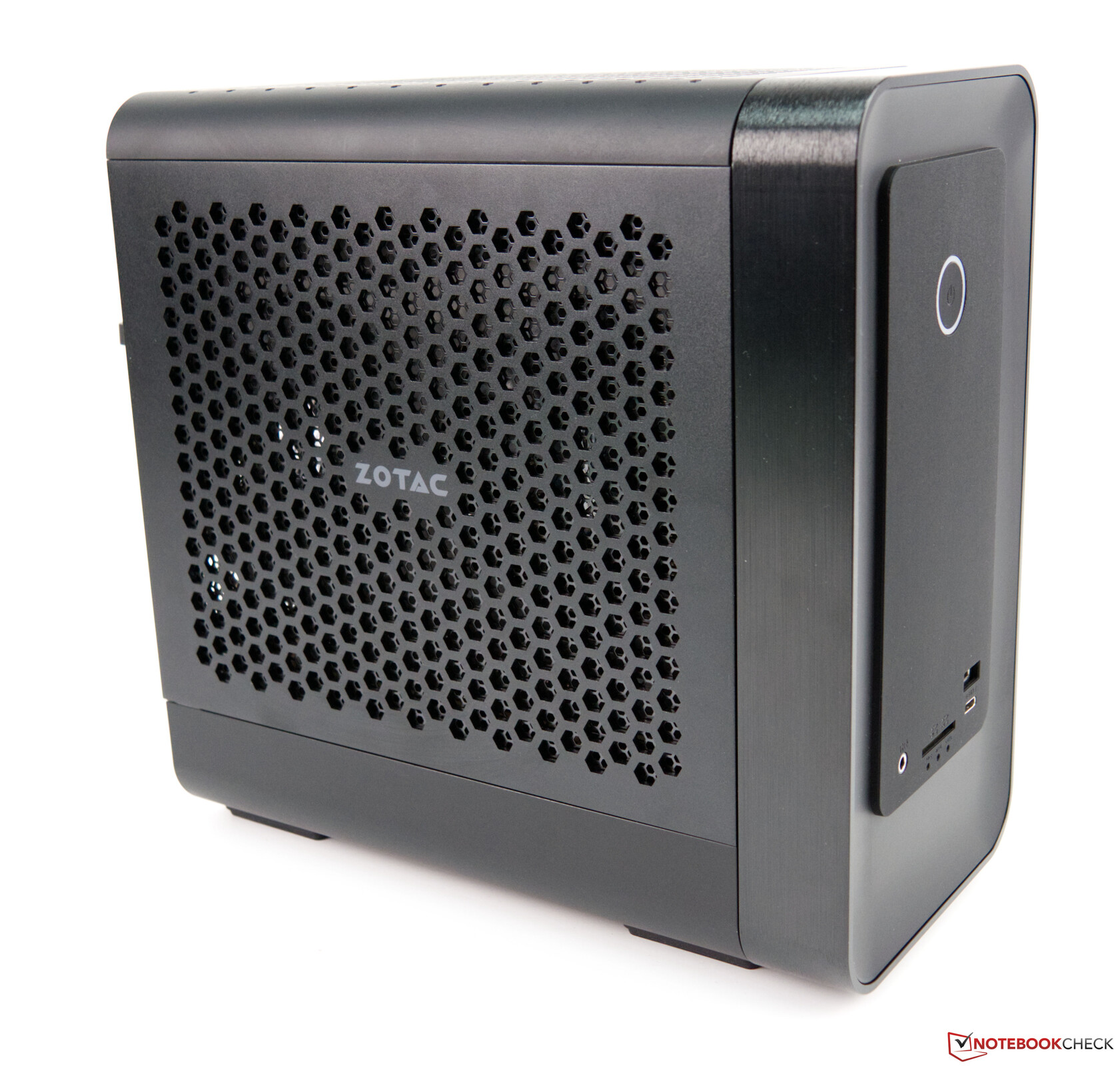 Zotac Magnus One desktop PC with Core i7 and GeForce RTX 3070 in review ...