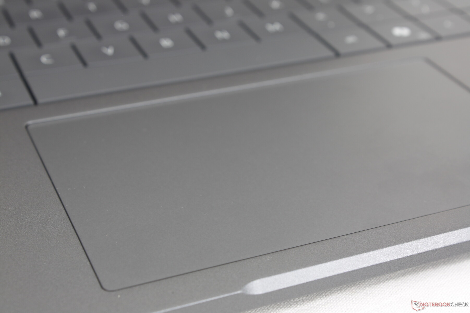 Dell Pro 14 Premium review: Flagship OLED subnotebook for business ...