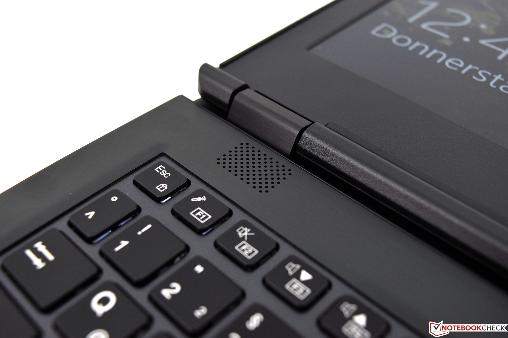 Обзор ноутбука Fujitsu LIFEBOOK U758