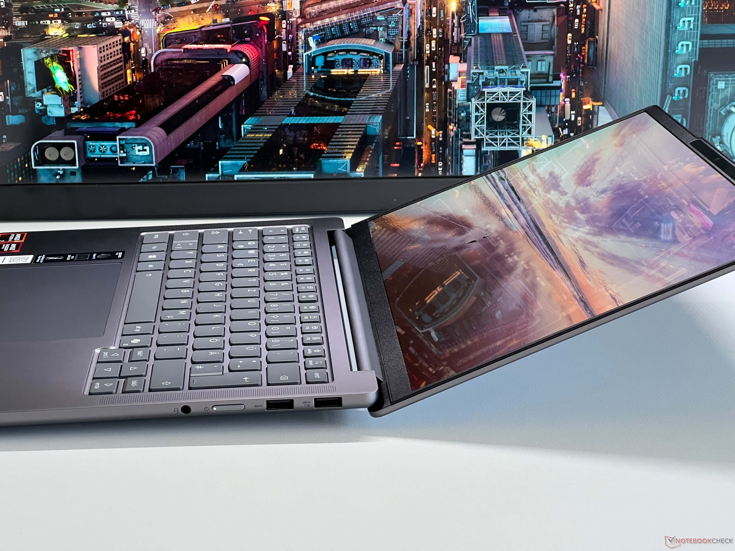 A 1,100 nit OLED and AMD Zen 5 in a creator‘s laptop - The Lenovo ...