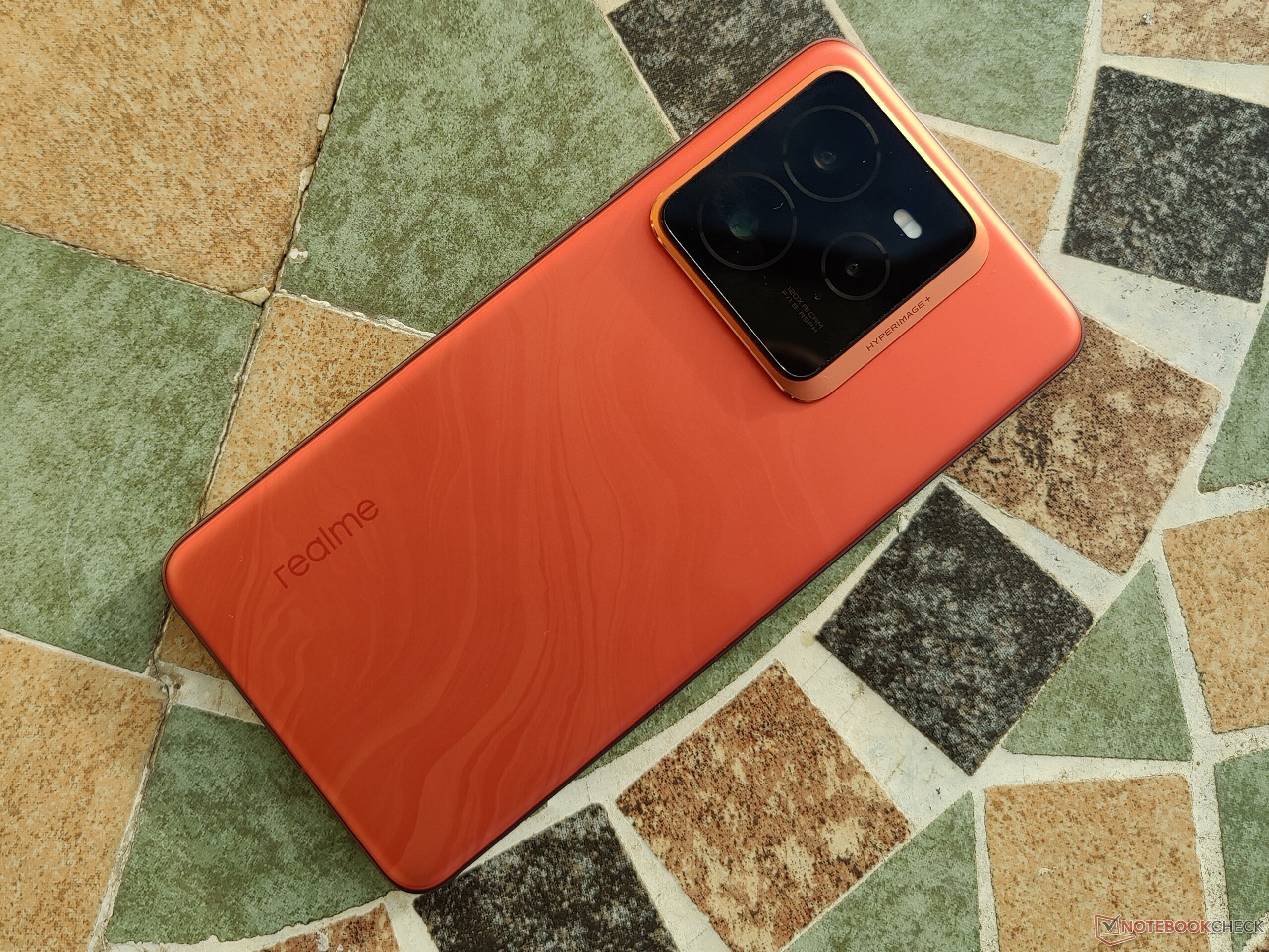 Smartphone with superlatives has its eye on the prize - Realme GT 7 Pro ...