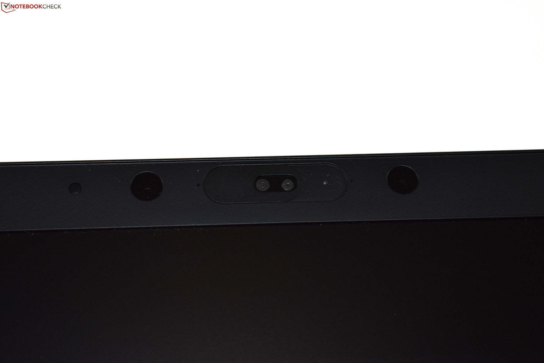 HP EliteBook 830 G5 (i7, FHD, SureView) Laptop Review - NotebookCheck ...