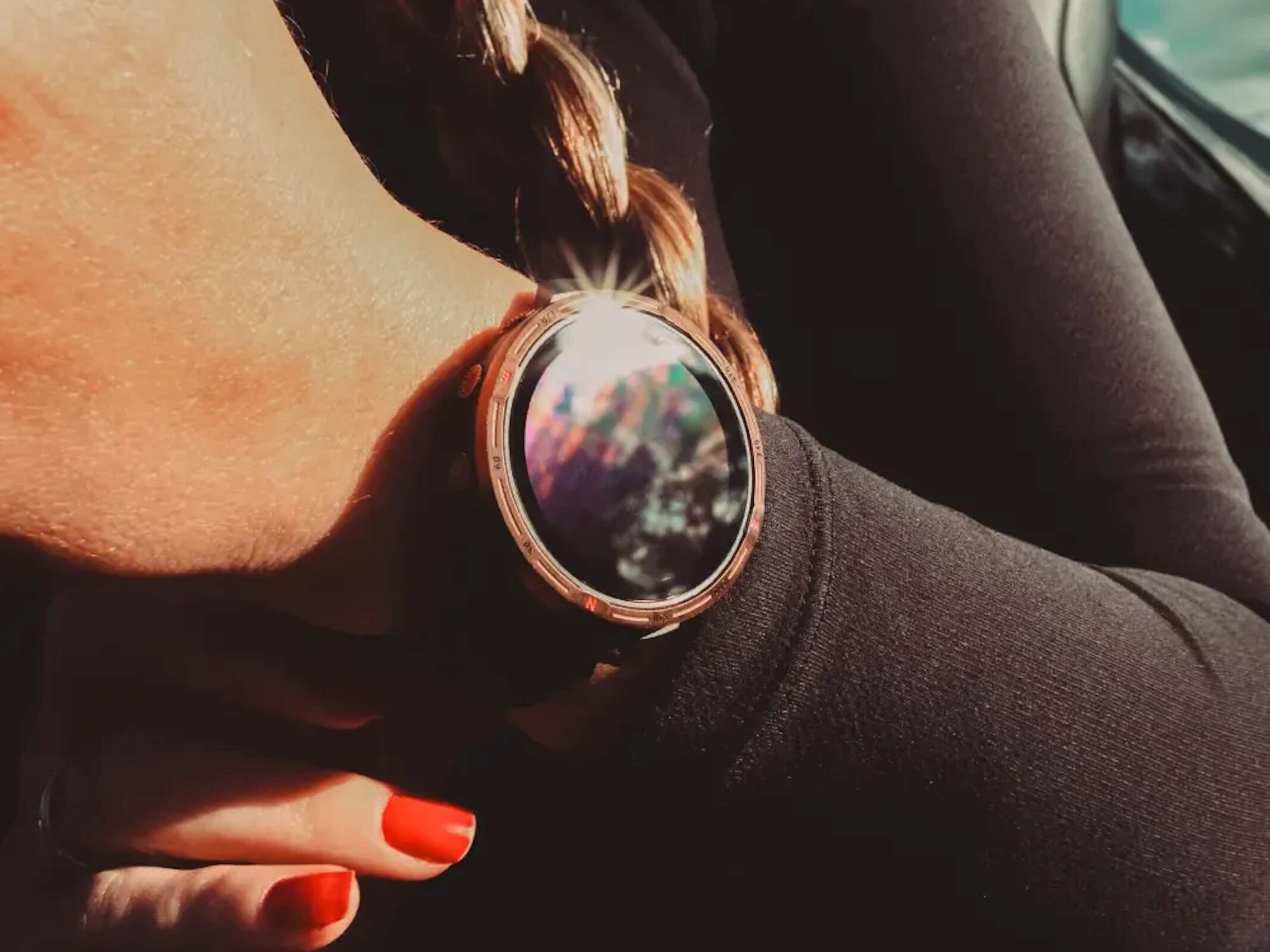 Polar Grit X2: Compact AMOLED smartwatch comes with sapphire, offline ...