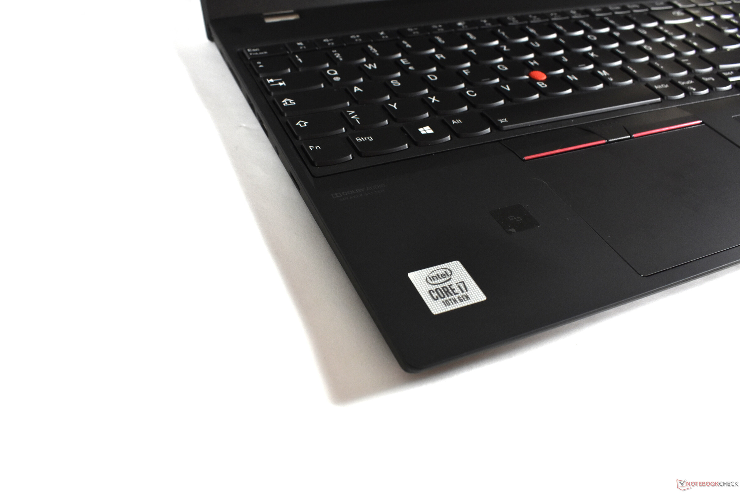 Lenovo ThinkPad P15s Gen 1 Laptop Review: Ultraportable workstation ...
