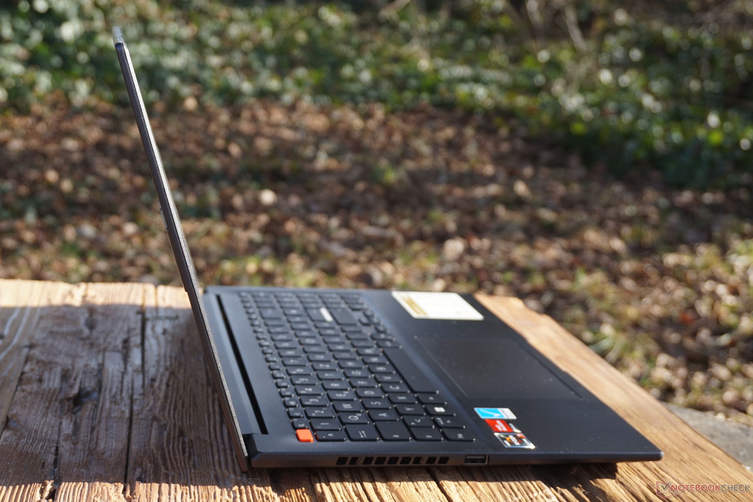 Asus VivoBook S15 laptop review: iGPU provides performance boost ...