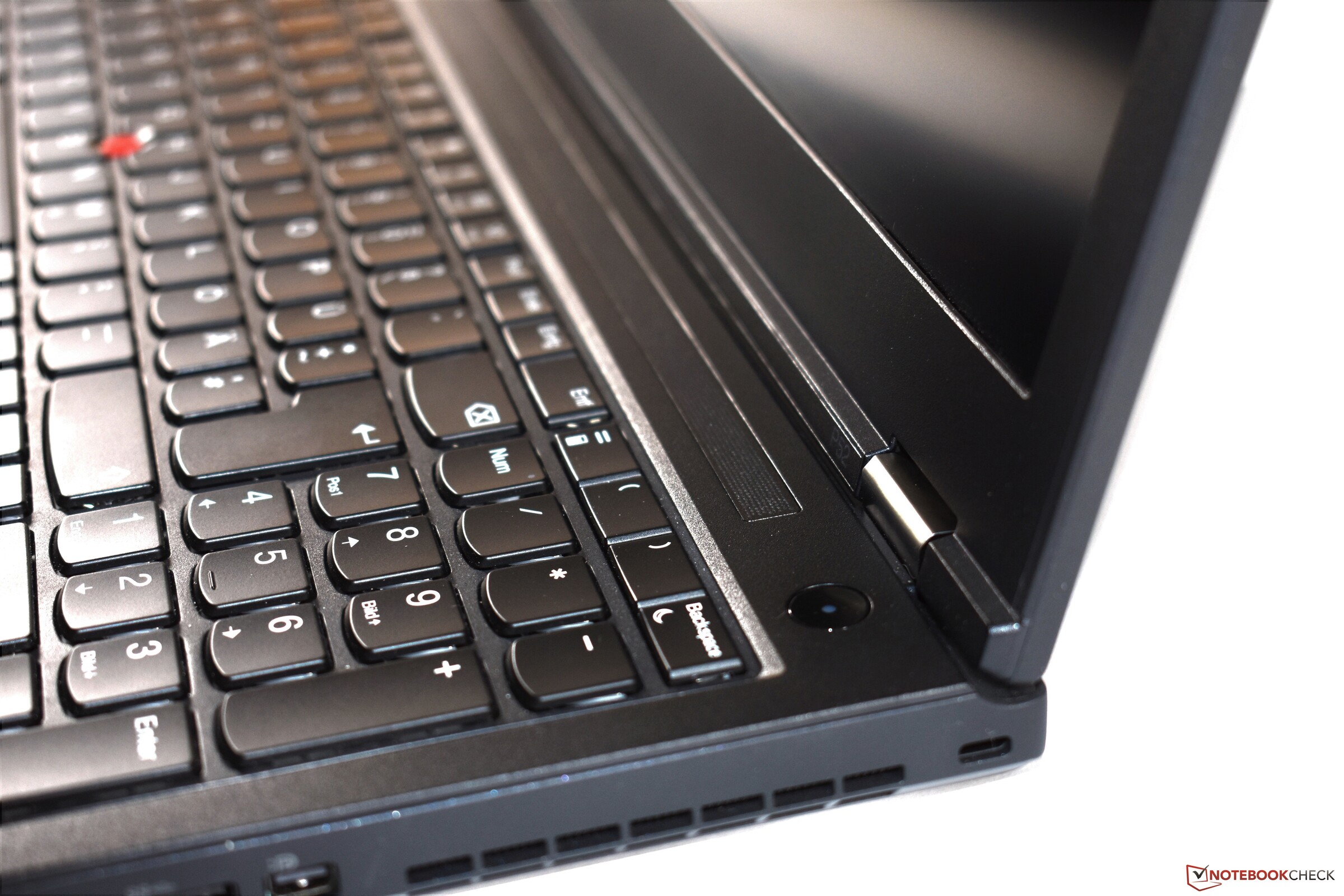 Lenovo ThinkPad P52 (i7, P1000, FHD) Workstation Review - NotebookCheck ...