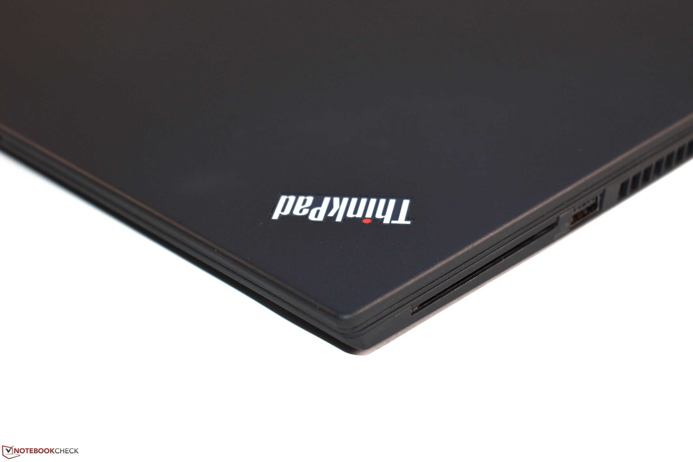 Lenovo ThinkPad P43s laptop review: The mobile workstation's display ...